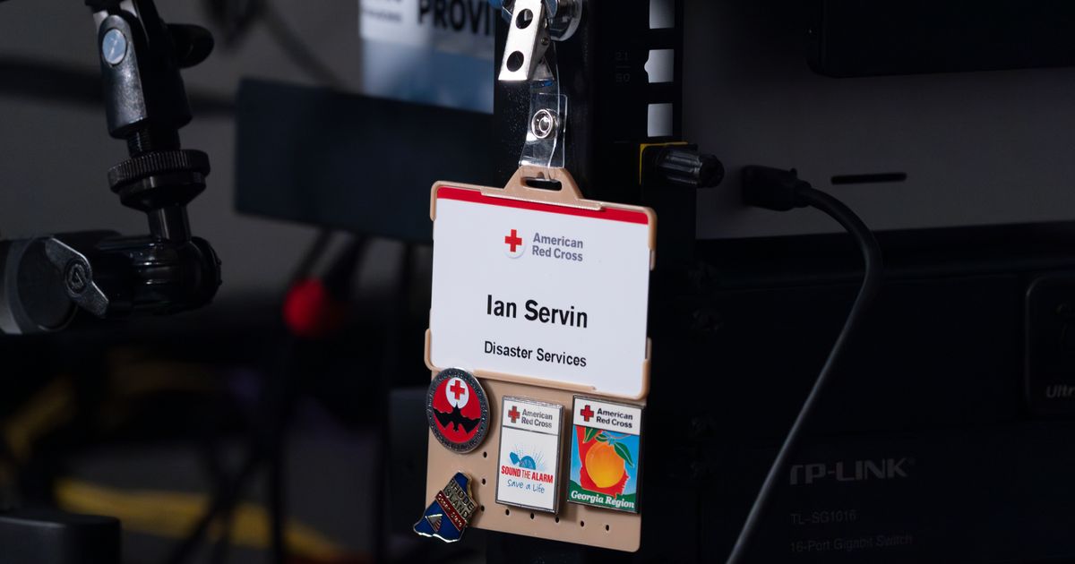 Horizontal ID Badge holder with pin mounting plate by AirplaneIan ...