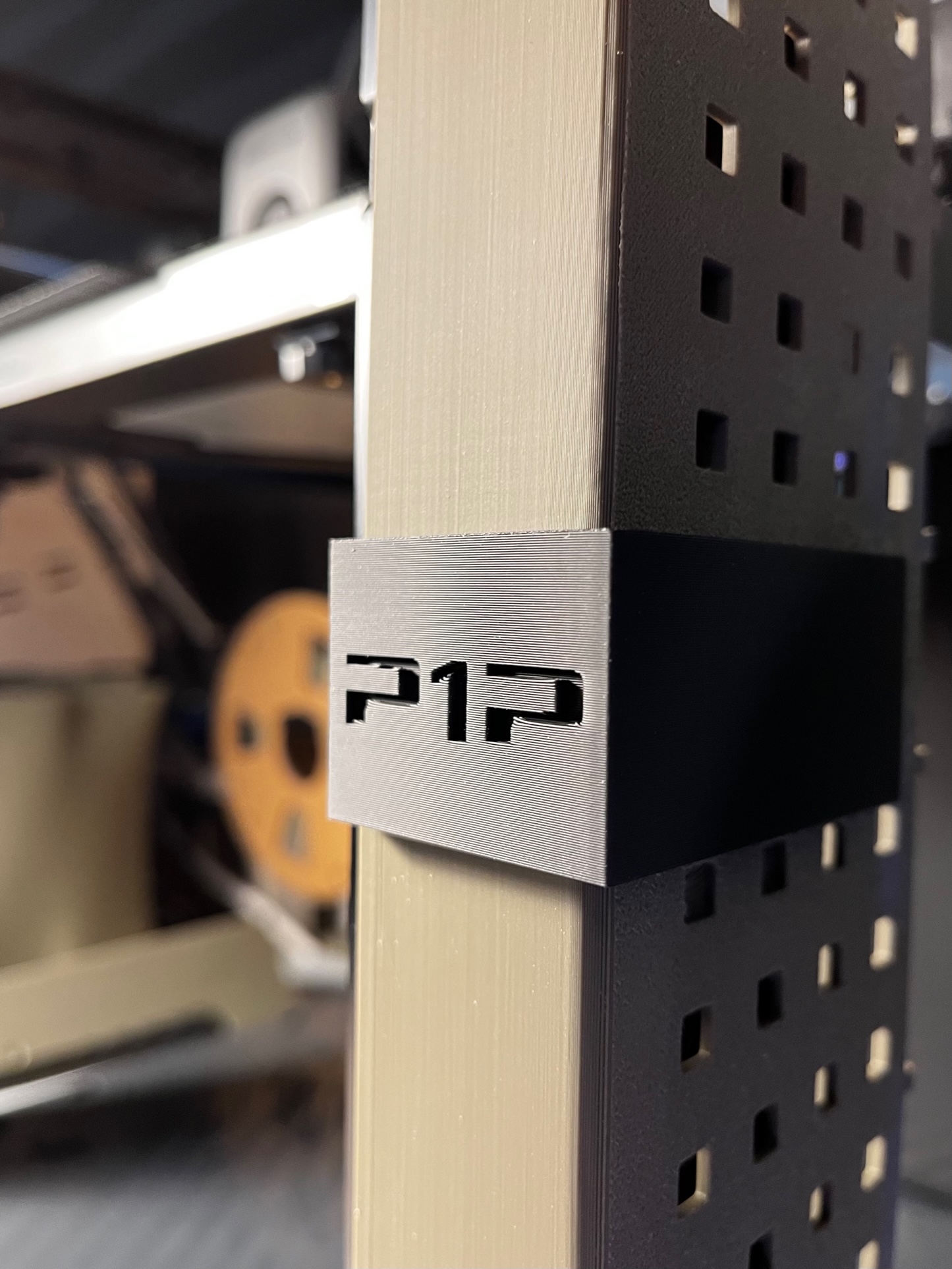 Bambu Lab P1P Pegboard Corner by Dedan | Download free STL model ...