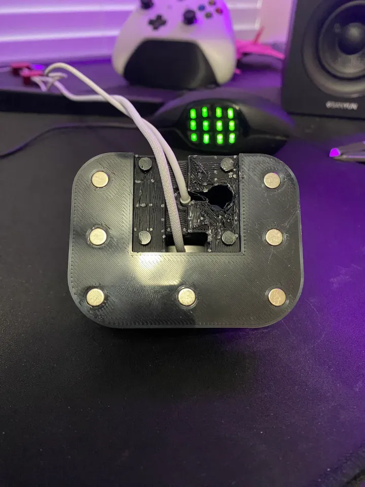 AirPod and Apple Watch ultra Stand by Jamey Bland | Download free STL ...