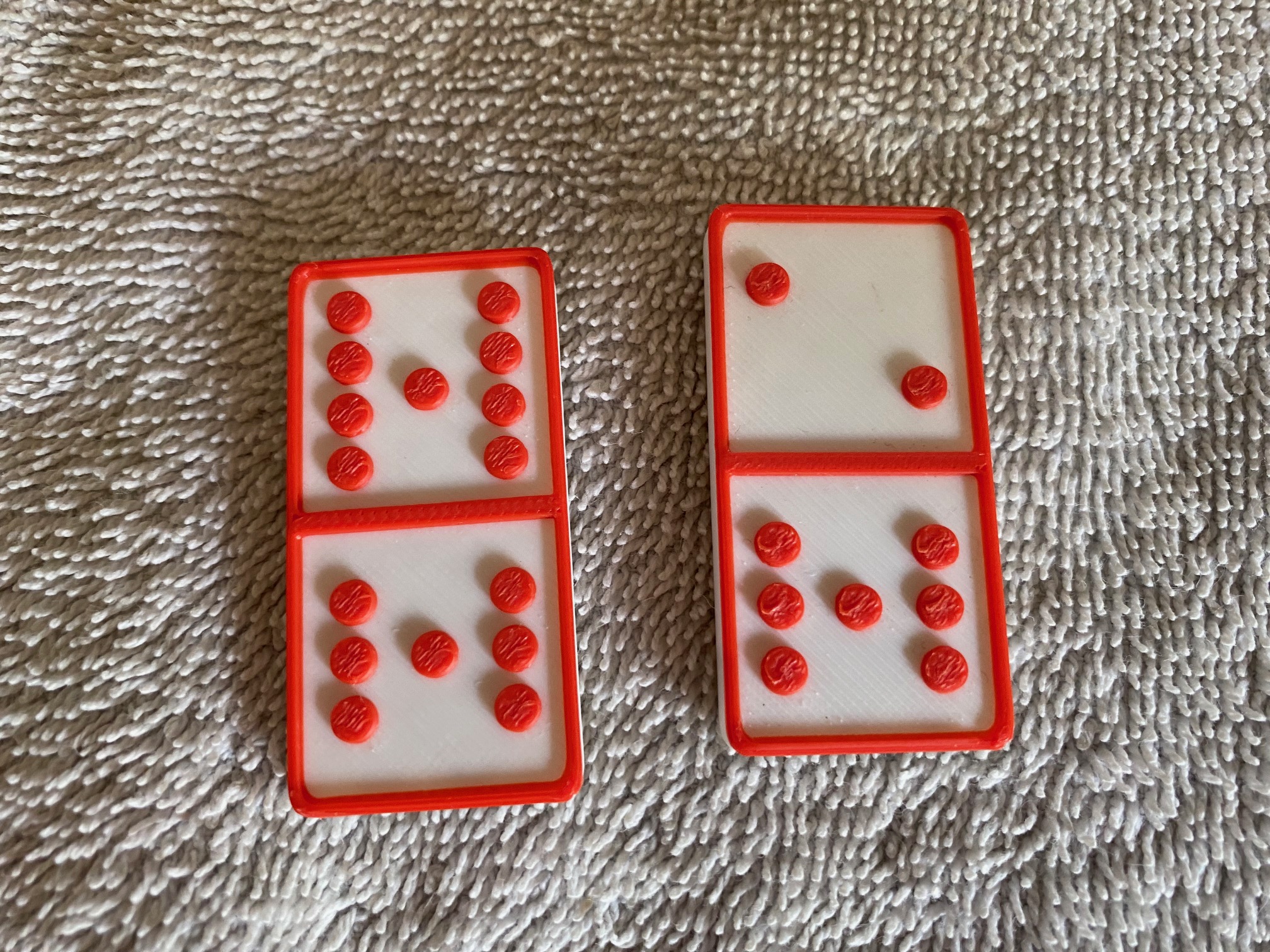 Mexican Train Game complete with Box, 91 dominos Station and domino ...