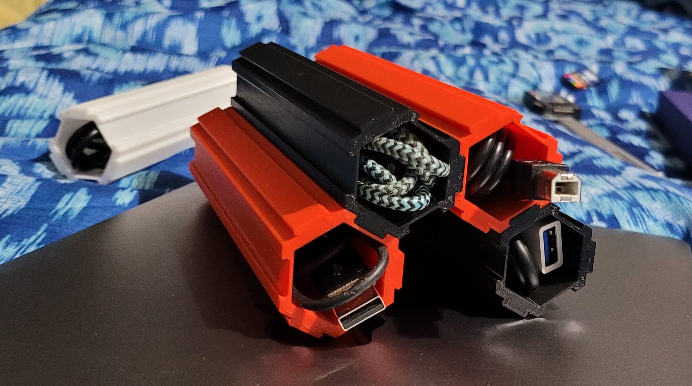 Cable Tube Hive by Mocodroid | Download free STL model | Printables.com