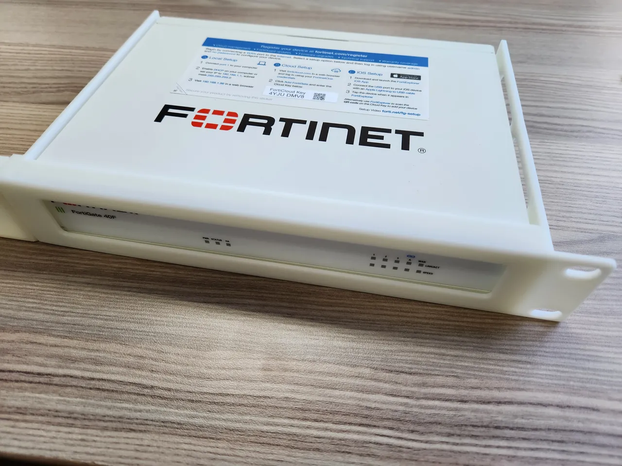 Fortigate 40F Bracket by Ewert Snyman | Download free STL model ...