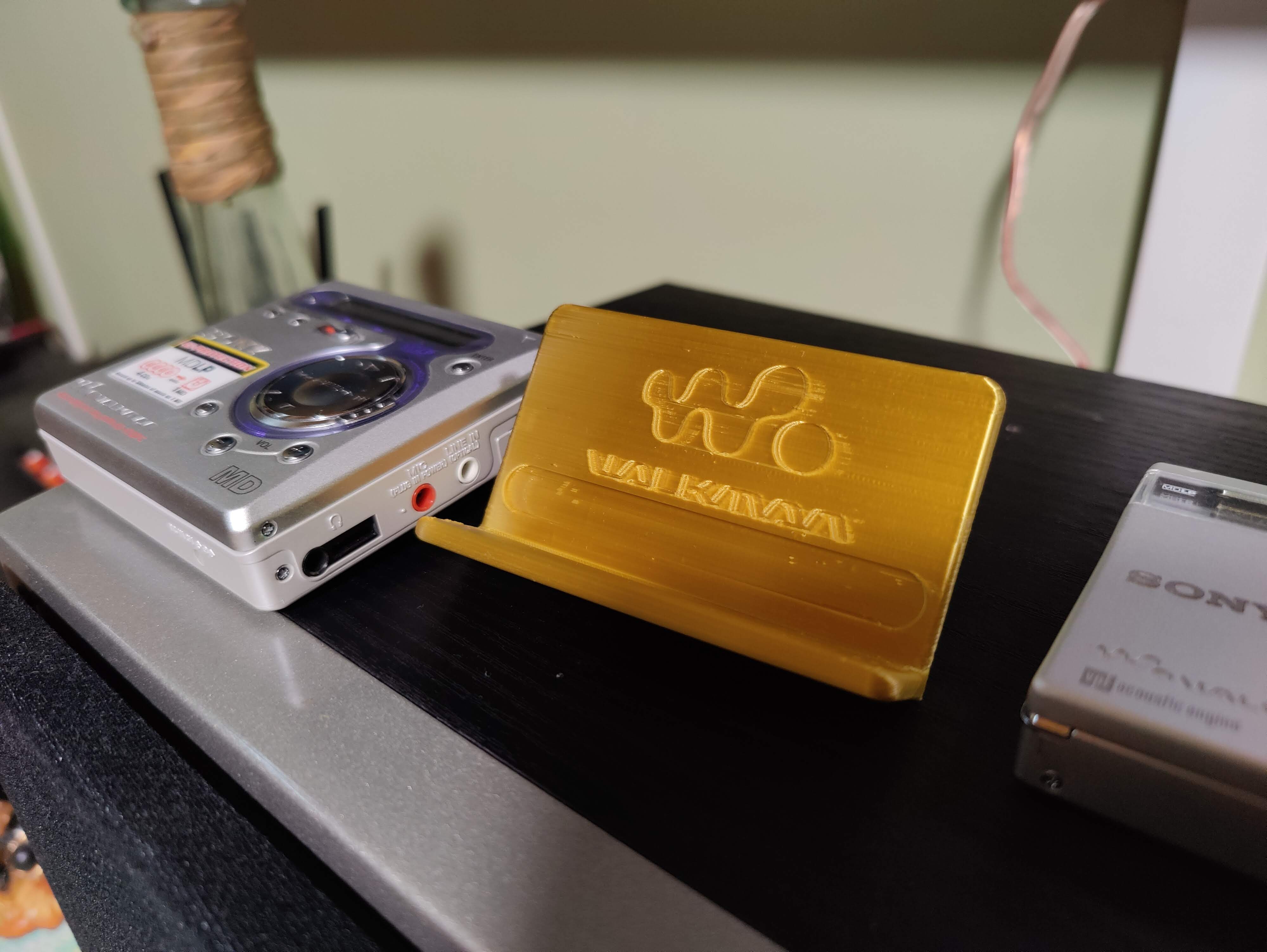 Sony Minidisc Walkman display stand by taeraeyttaejae | Download free ...