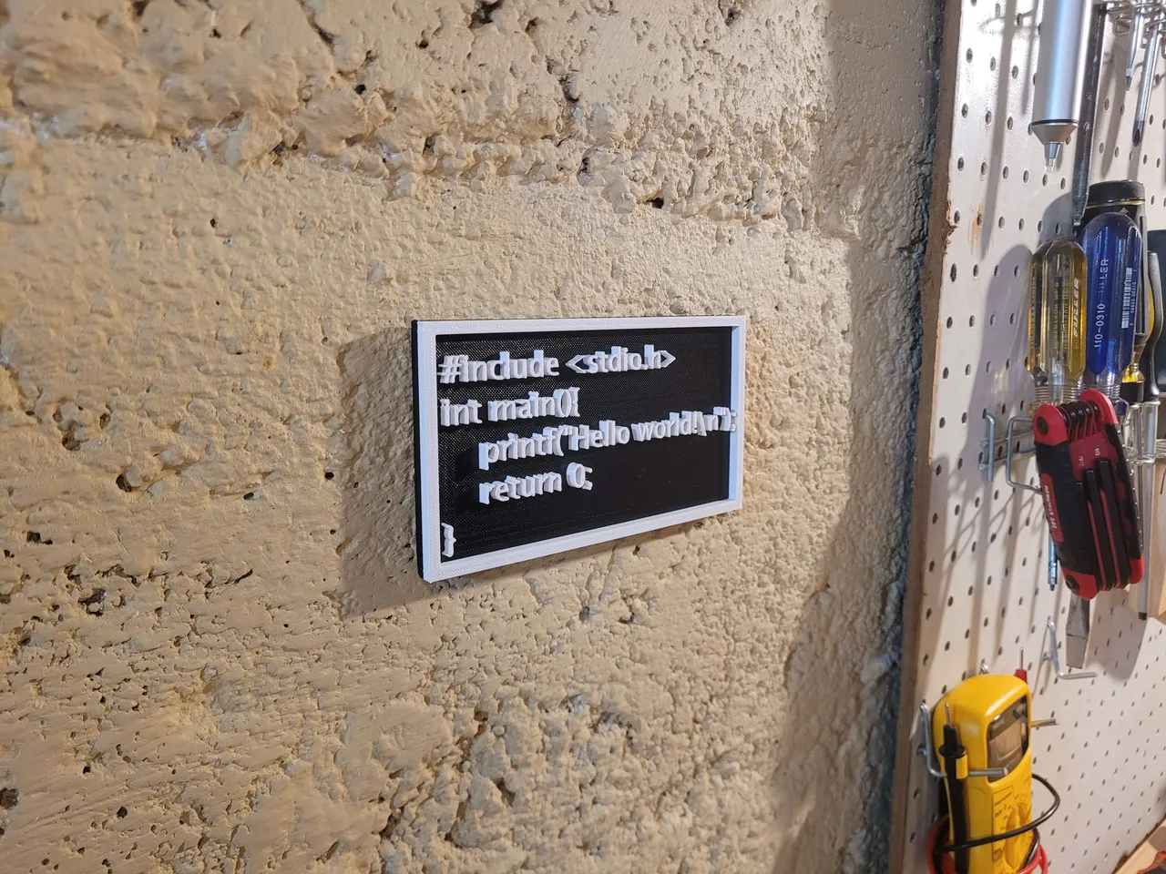 HelloWorld in C by mrusse | Download free STL model | Printables.com