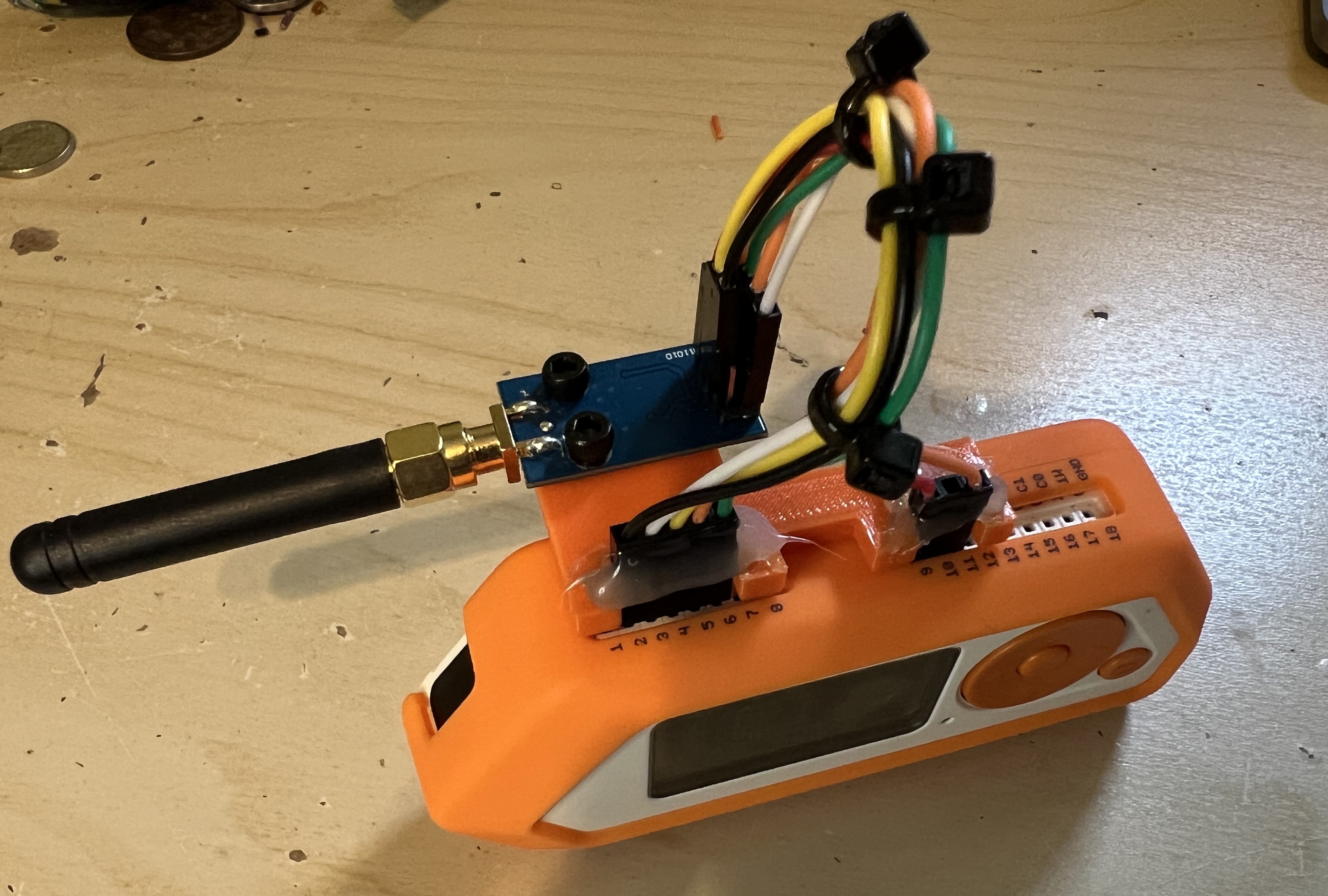 CC1101 Flipper Zero Mount by Rik Kershaw-Moore | Download free STL ...