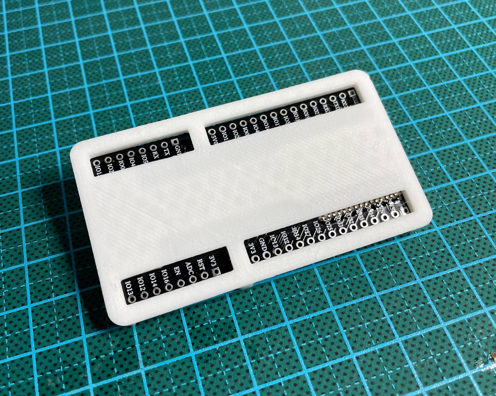 ESP Programmer Socket Bumper Case (ESP-12, ESP32) by mattjacobson ... ESP Programmer Socket Bumper Case (ESP-12, ESP32) by mattjacobson ...