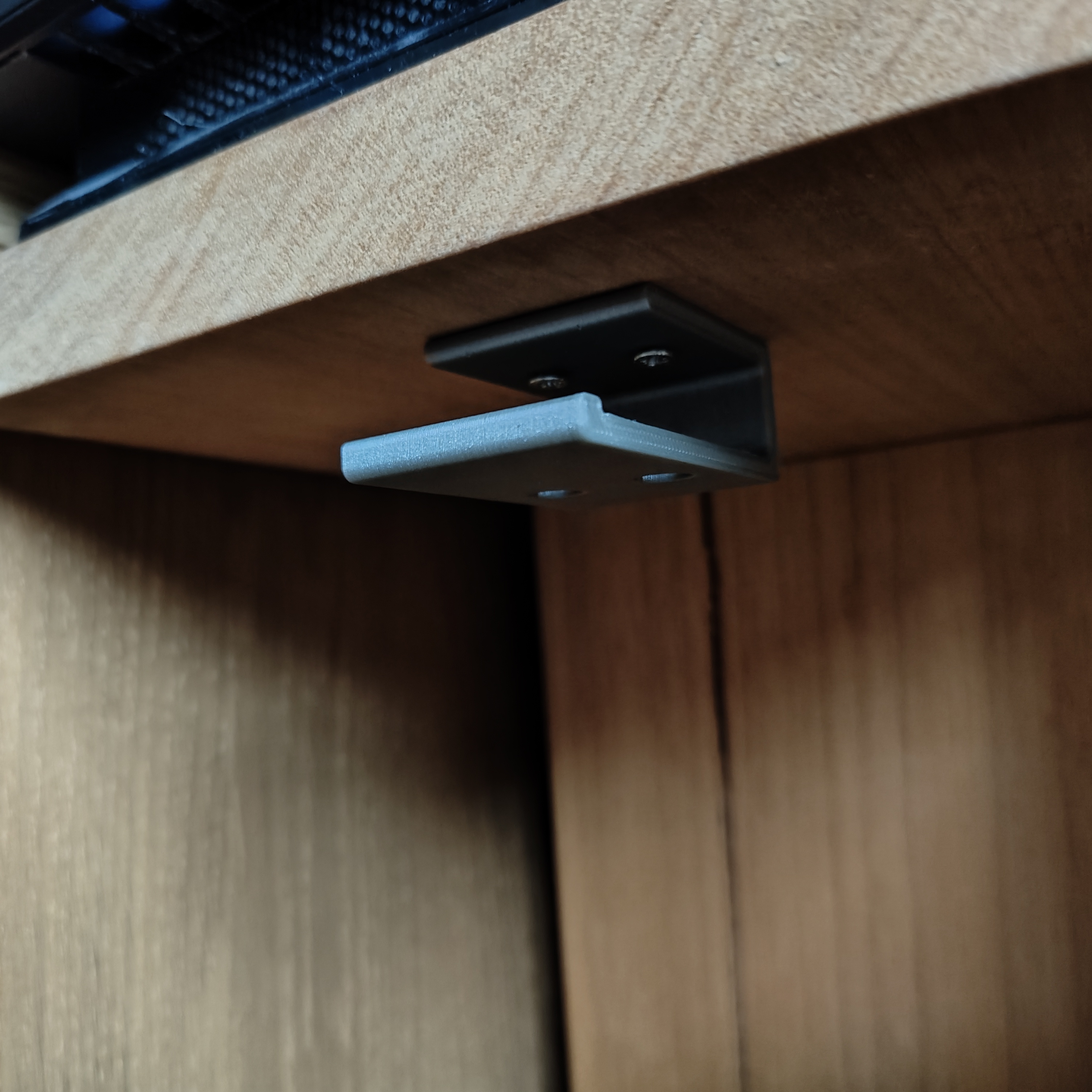 Simple Low Profile Headphone Hanger Hook by Lord Radford | Download ...