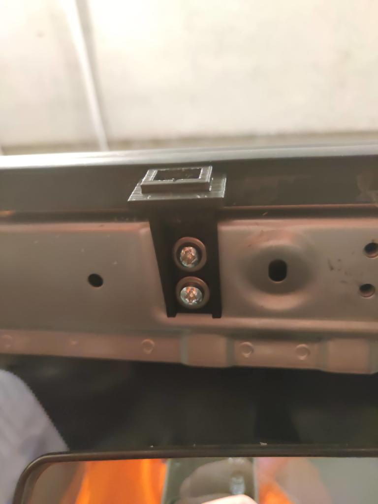 Smart roadster hardtop front bracket by Kvis | Download free STL model ...