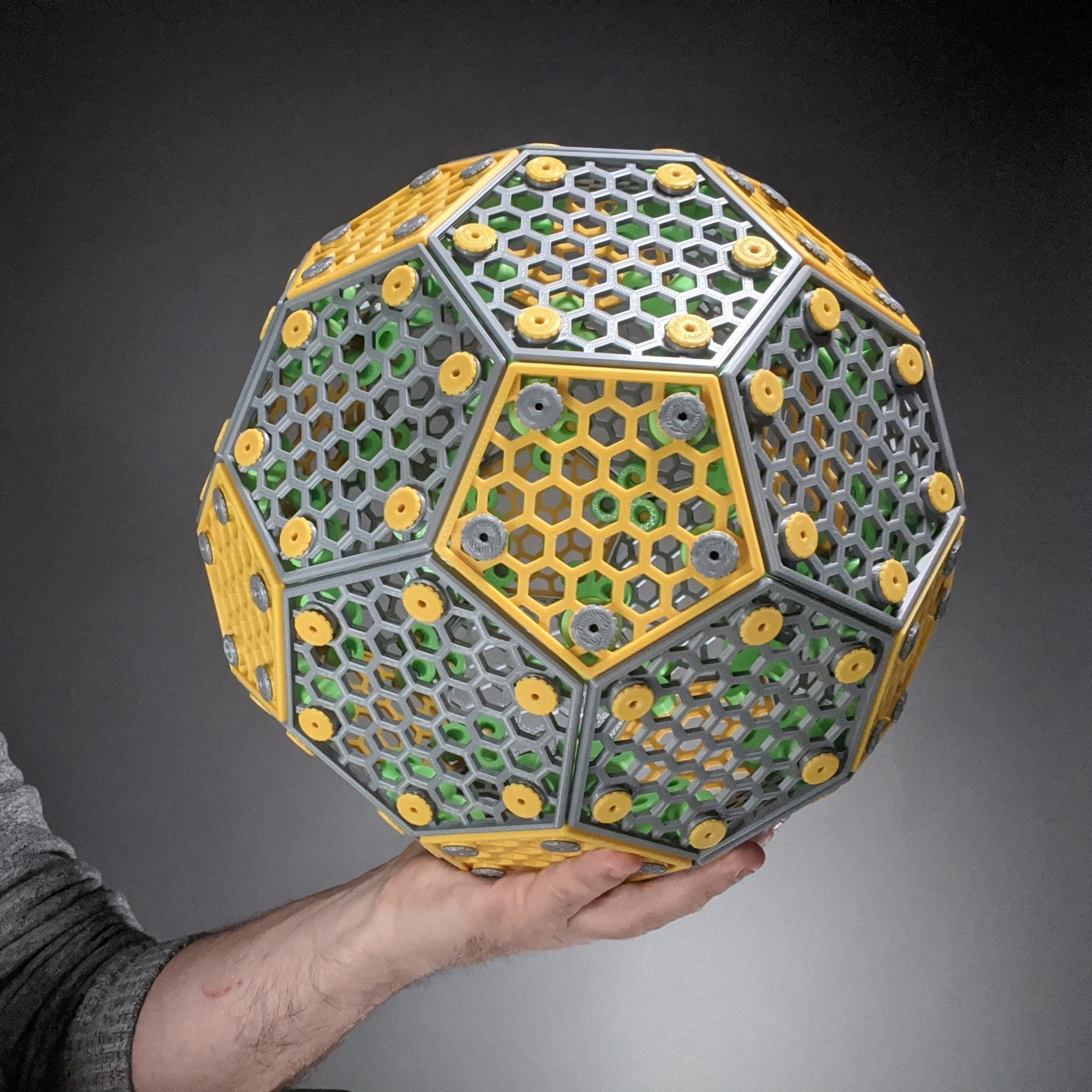 811 Bolted Truncated Icosahedron by Clockspring | Printables Store
