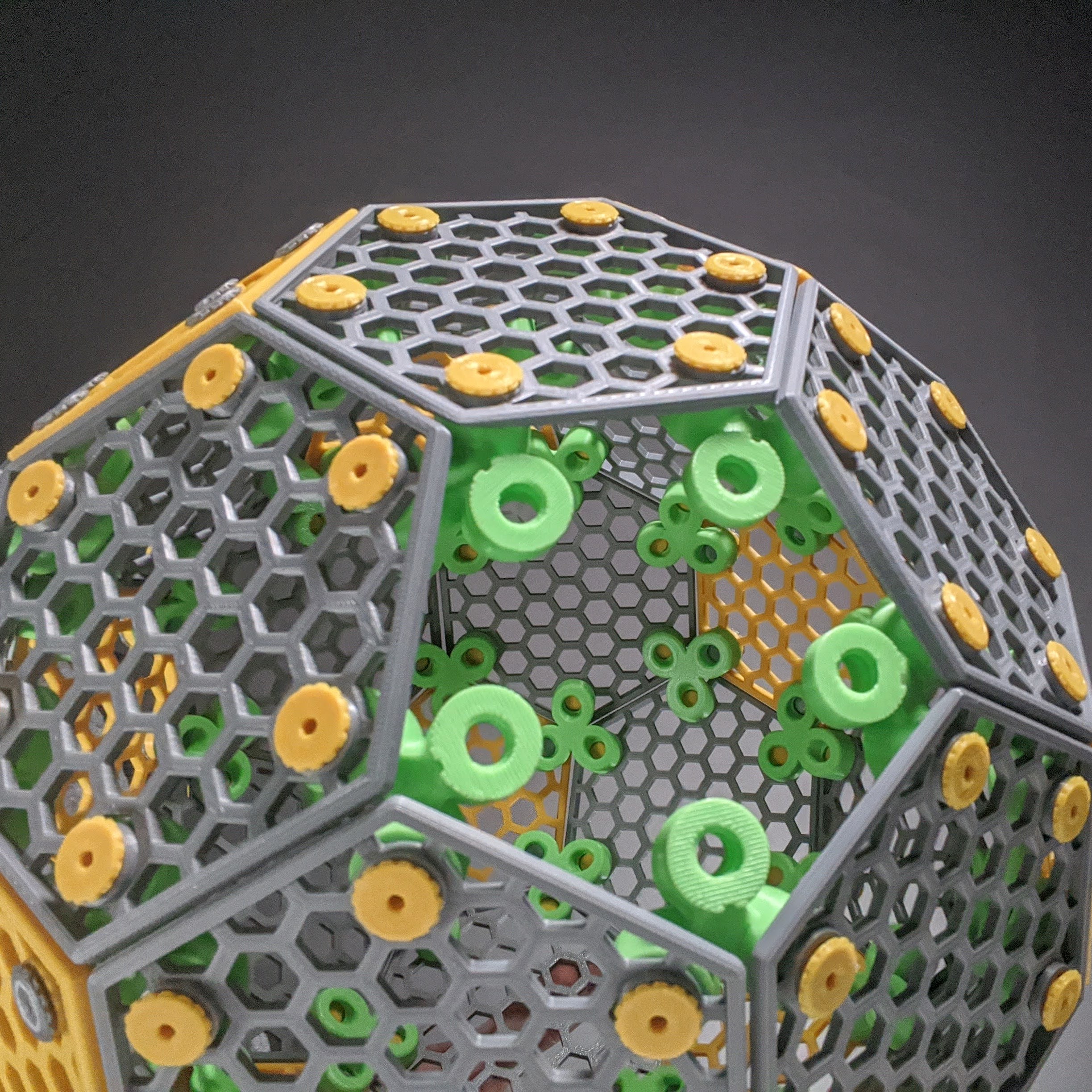 811 Bolted Truncated Icosahedron by Clockspring | Printables Store