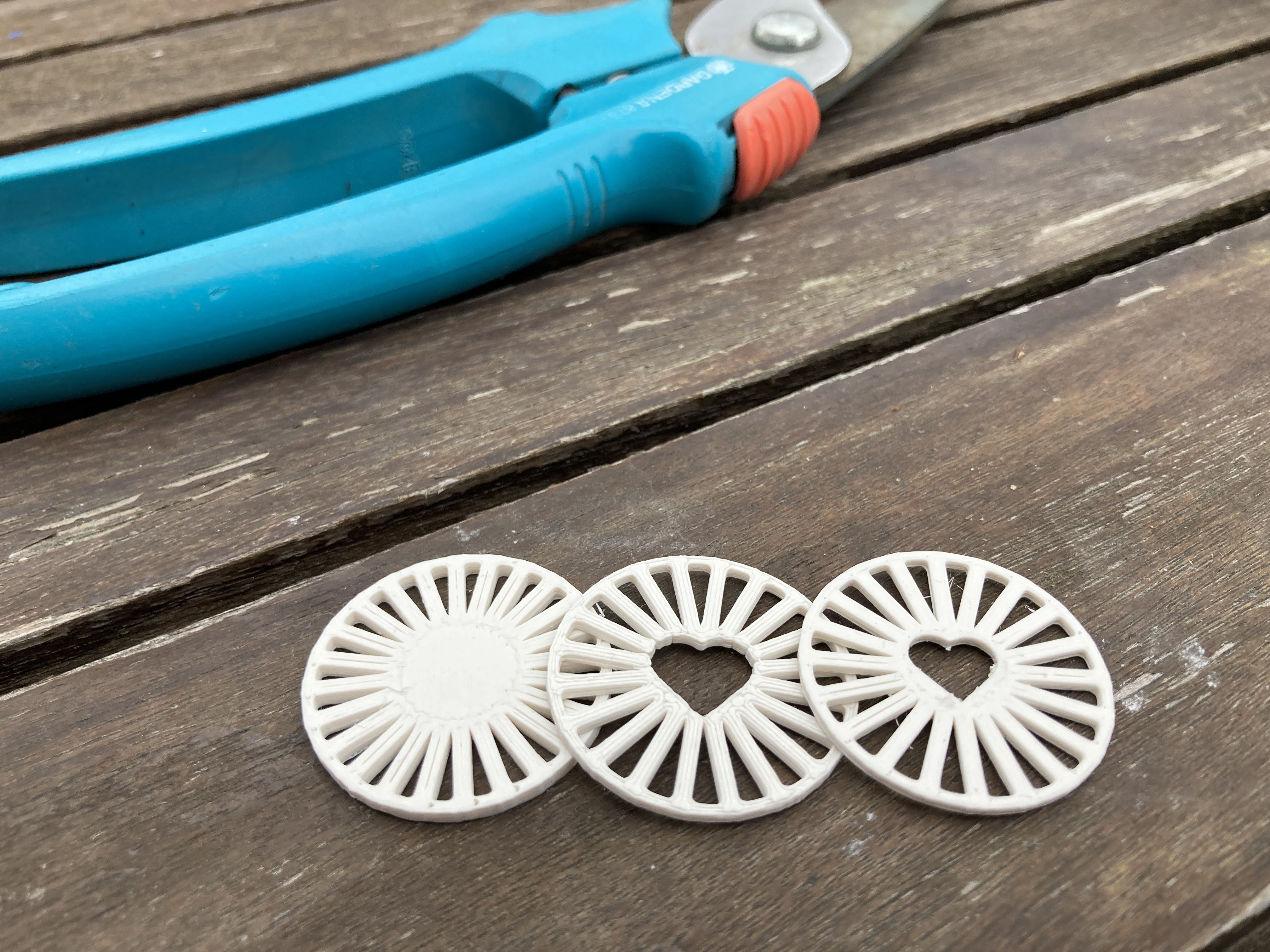 Manhole cover for Flower Pots by Philipp | Download free STL model ...