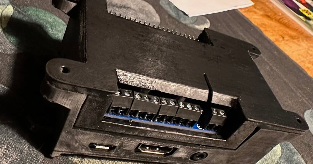 Raspberry Pi 3 Model B Case, With Support For Different Hats by Fyrby ...