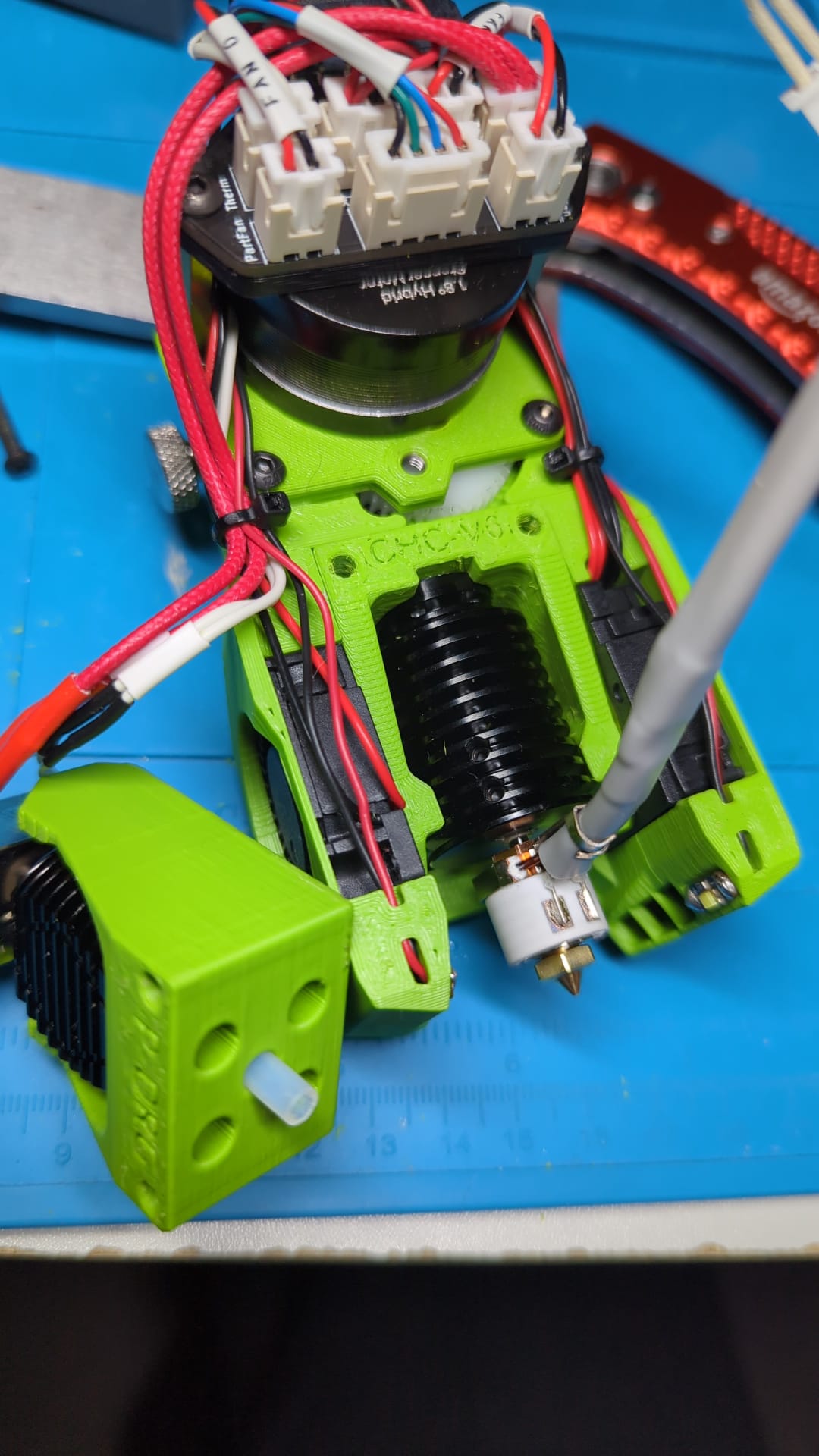 Voron 0.2 CHC V6 Hotend Mount (Ceramic Heater Core) by ensoniq2k ...