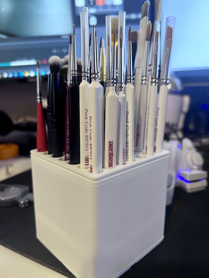 Gridfinity Brush Organizer and Bin (Version 2) by Don Chooluvit | Download free STL model ...