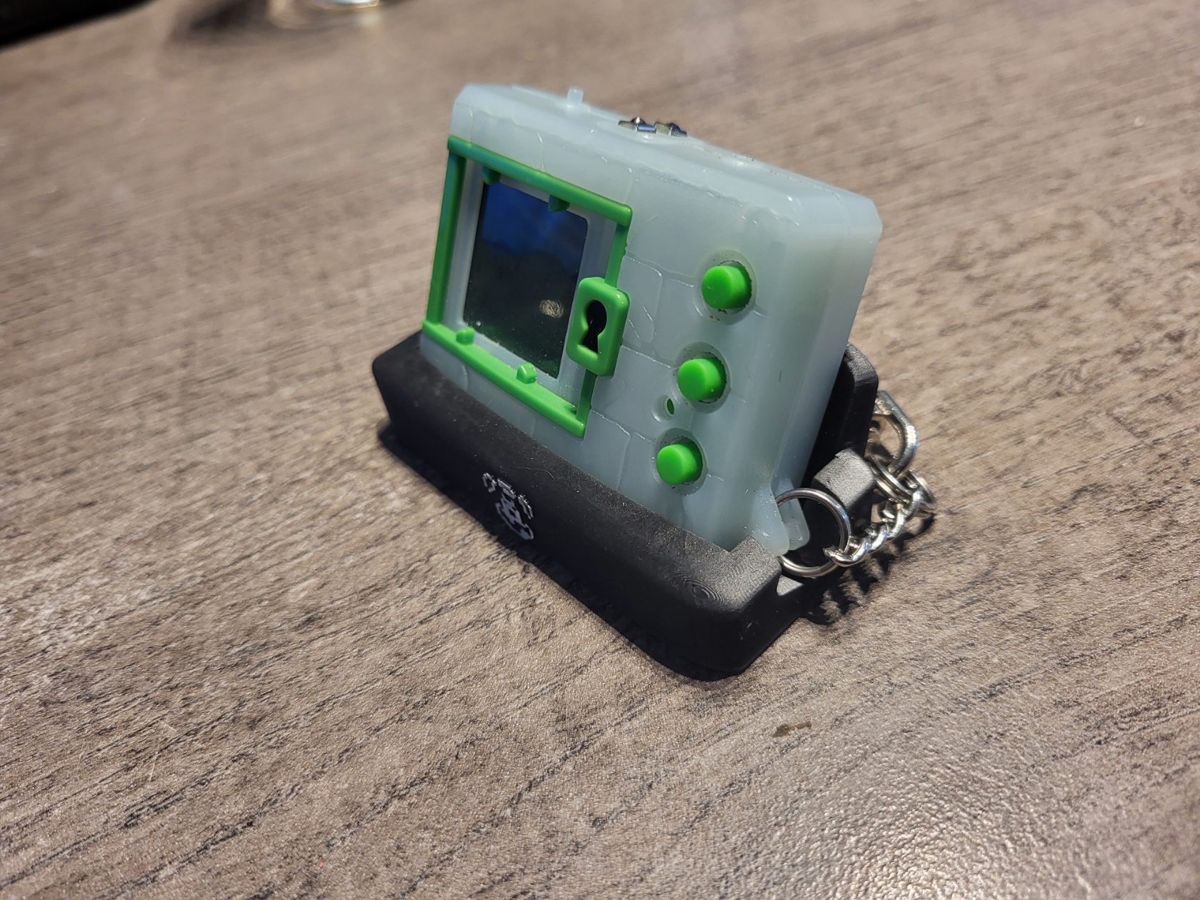 Digimon Vpet Deskstand by Takoza | Download free STL model | Printables.com