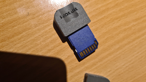 Cache Carte SD par Corben | Téléchargez gratuitement un modèle STL ...