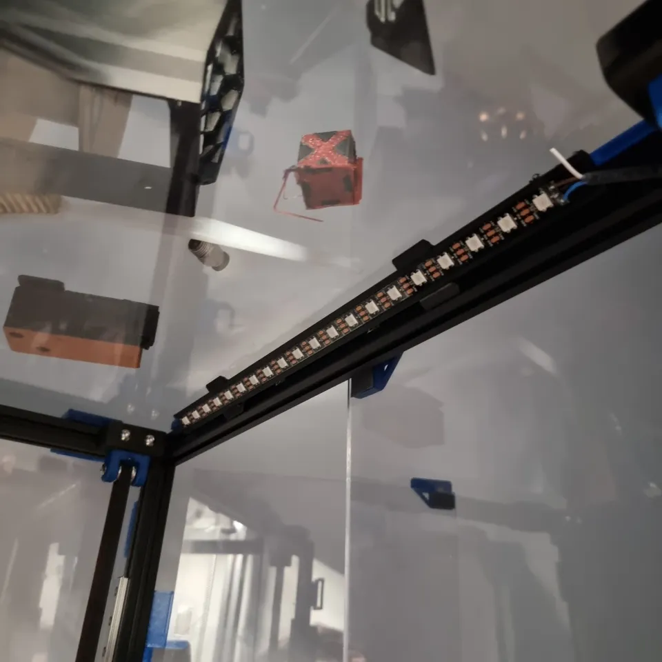 Voron 2.4 full width LED bar by Voxel3D_Nederland | Download free STL ...