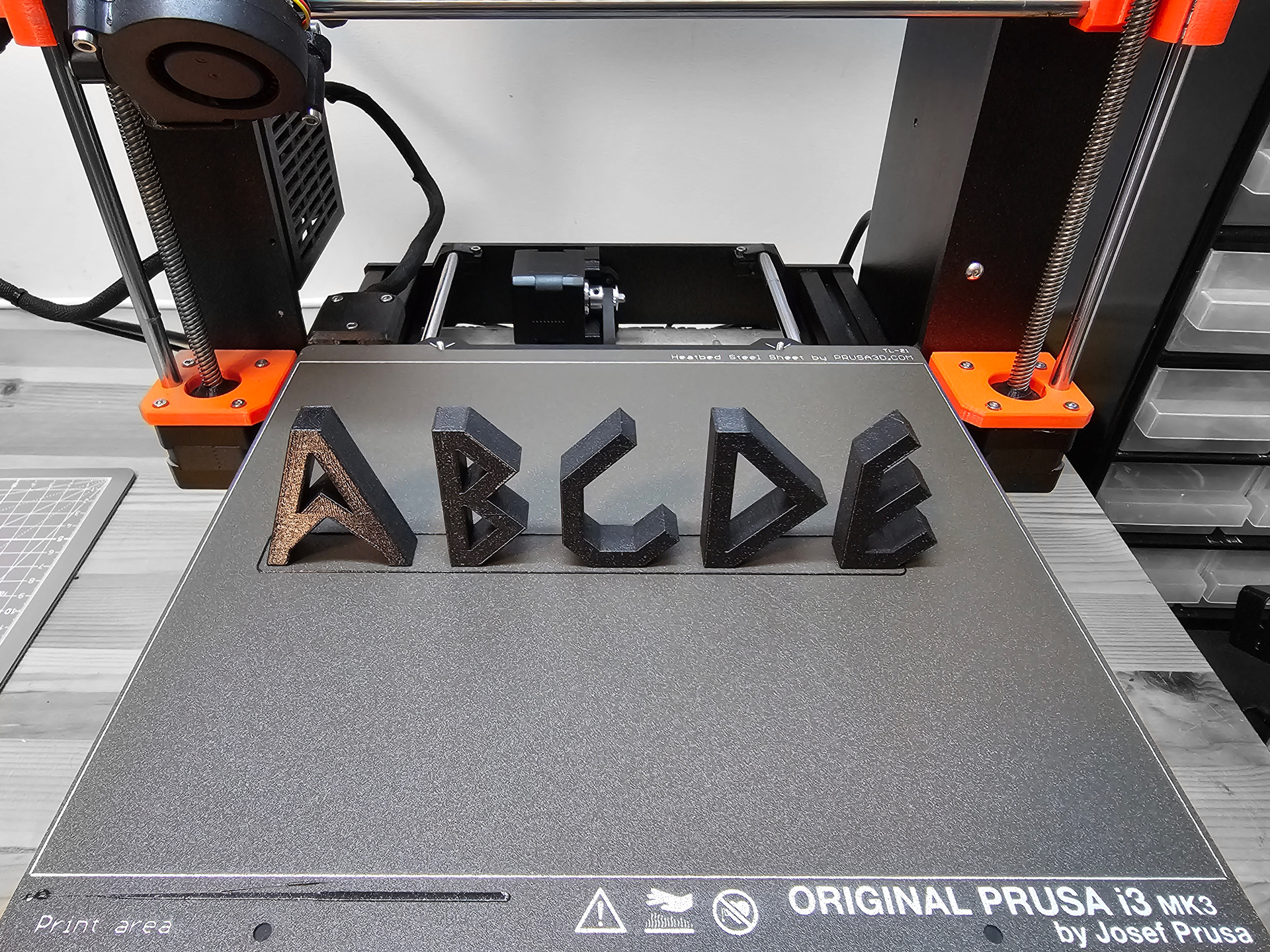 NoBridgeScript: The Typeface Designed for the Third Dimension by ...
