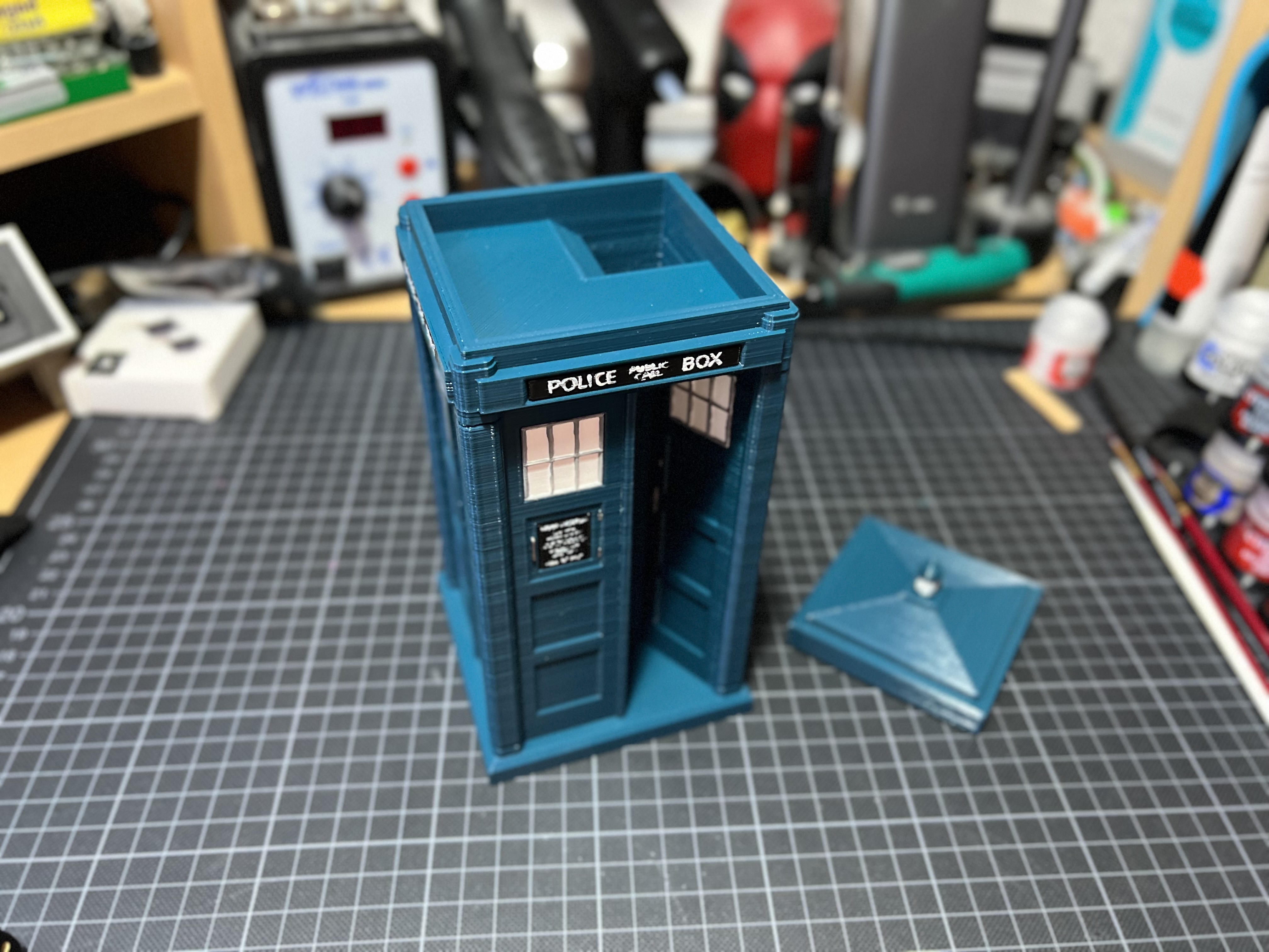TARDIS Dice Tower "Enhanced" (2023 Tardis) by NeoRame | Download free ...
