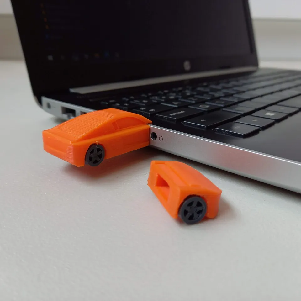 Audi R8 USB Cover by Creative Electronics | Download free STL model | Printables.com