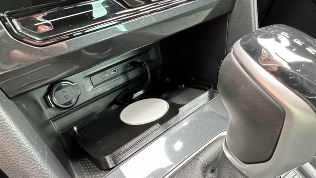 Magsafe tray for VW Tiguan by BertUK | Download free STL model ...