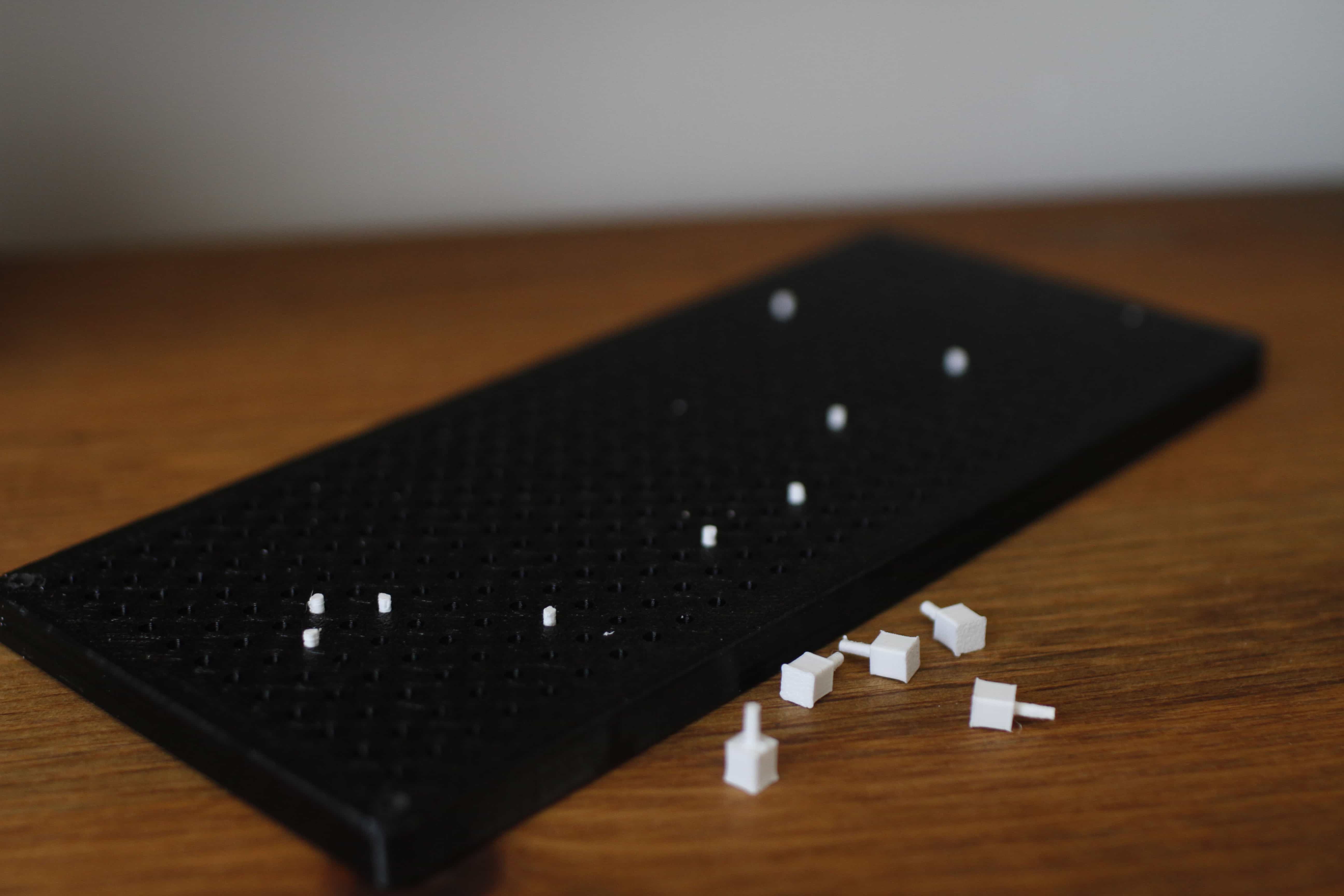 Unique customizable pixel box on desk v.1 by PrintedGuy | Download free ...