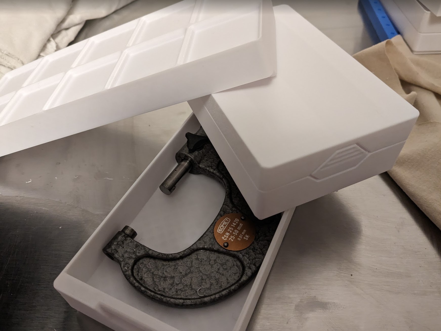 Gridfinity Case/Box with Clip Latch von Shellgame | Kostenloses STL ...