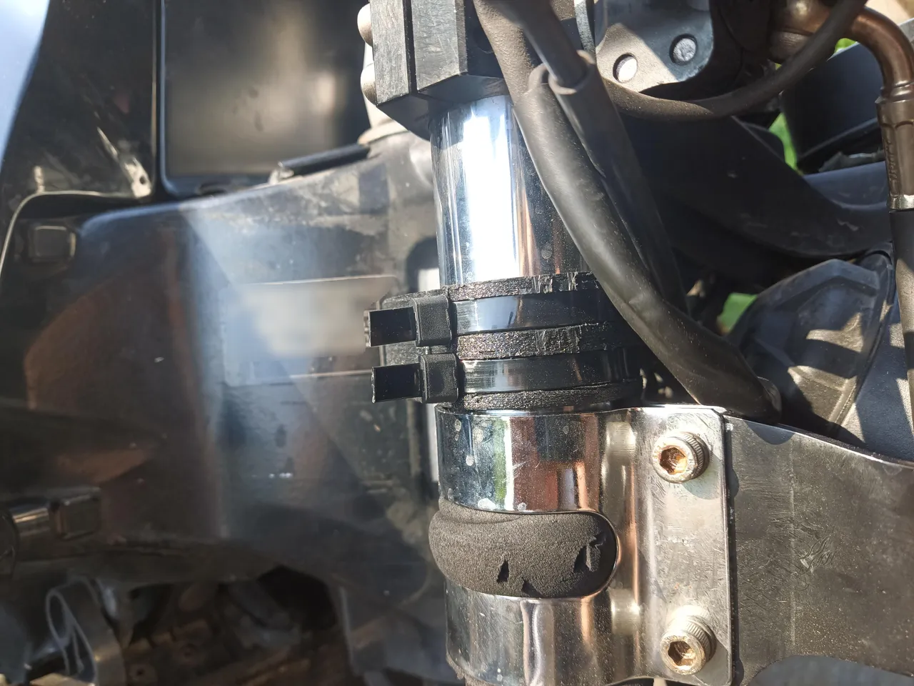 Fork stopper designed to use 43mm clip on a f800r by 4sStylZ | Download ...