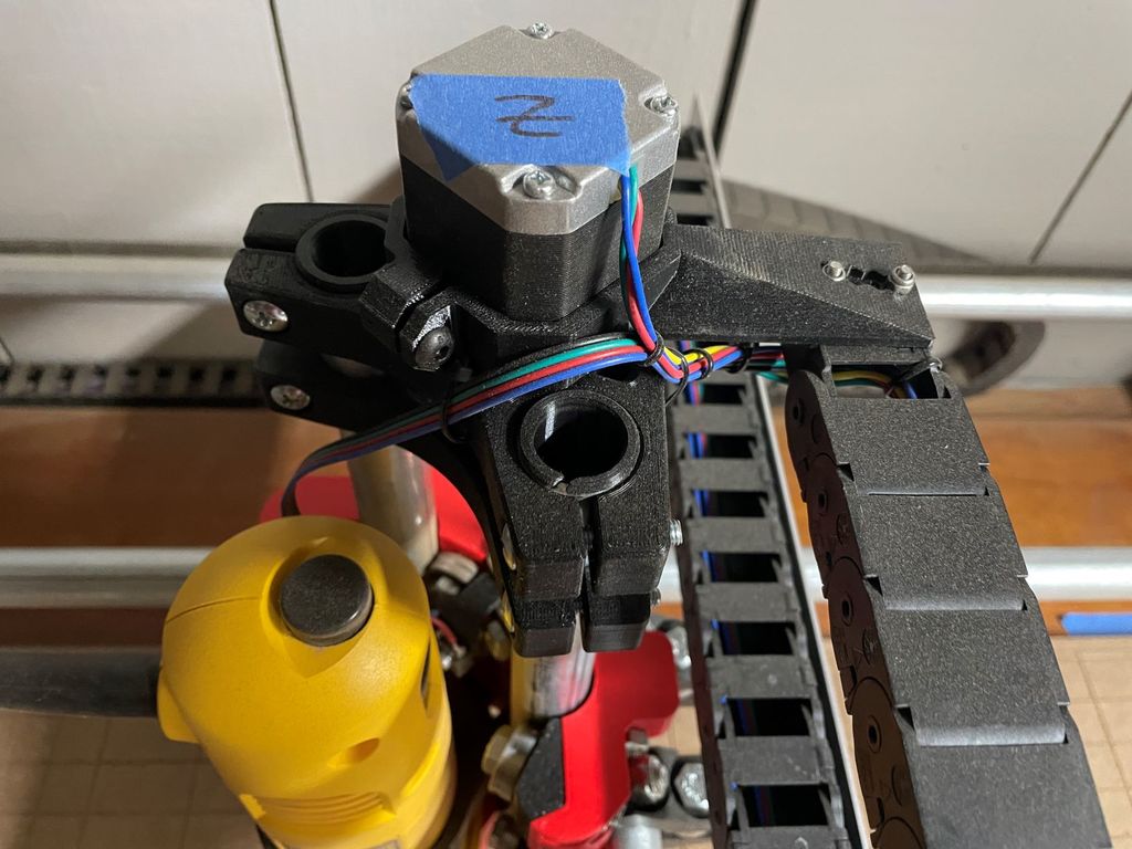 MPCNC Primo Nema17 drag chain mounts by Erik van de Pol | Download free ...