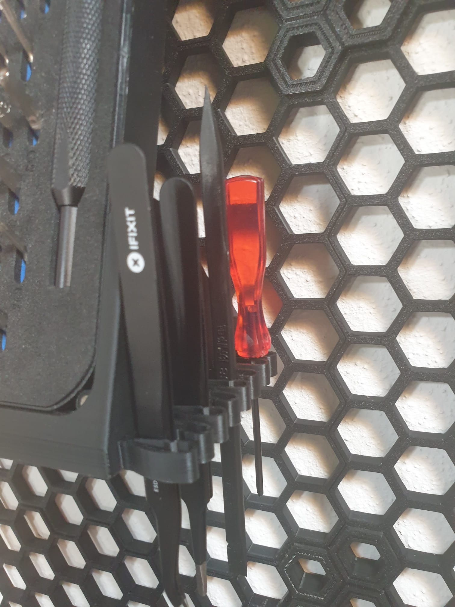 HSW | iFixit Mako Screwdriver holder + Tweezer clamps by ROLS733 ...