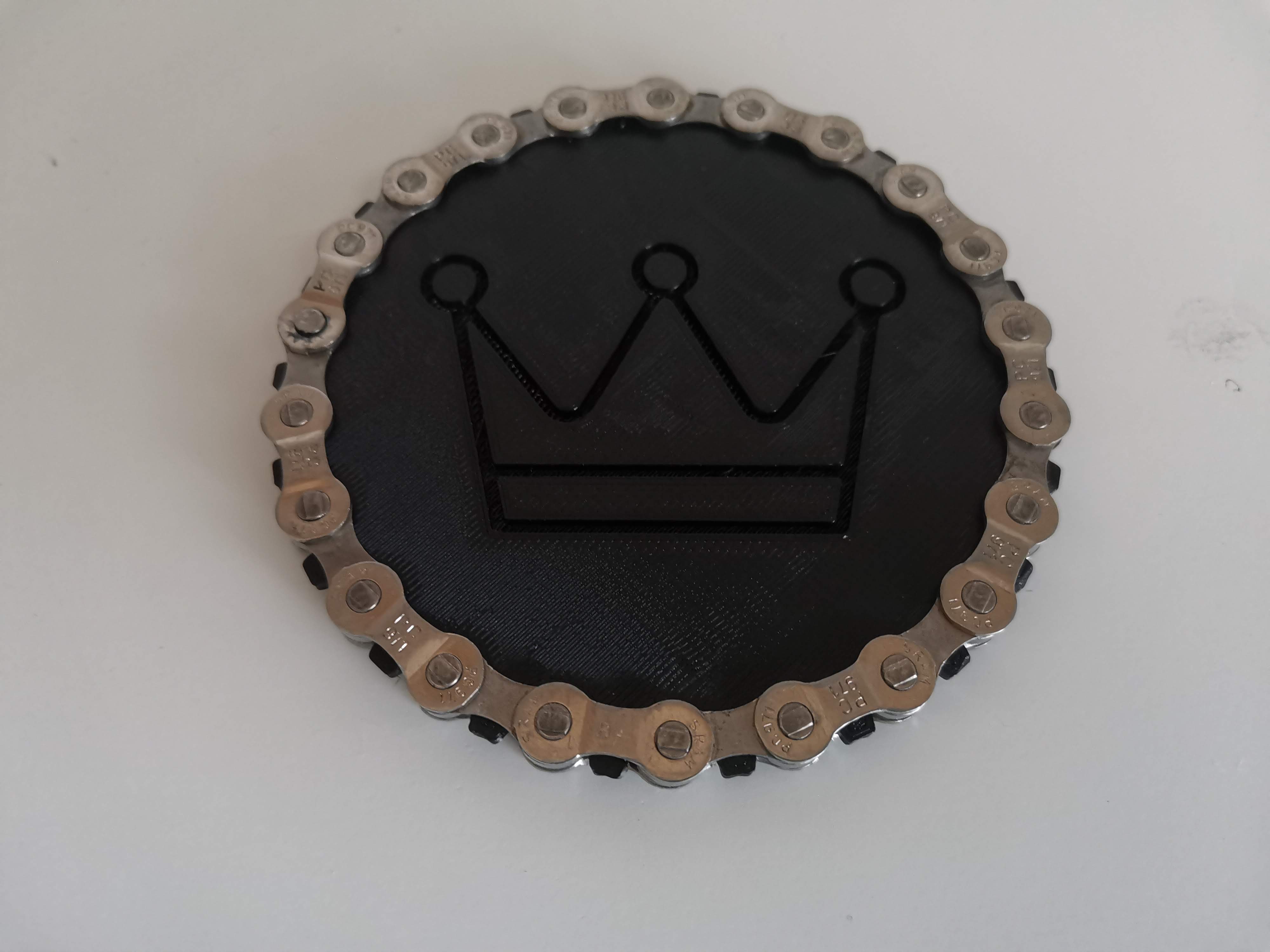 Chain coaster with a crown logo by Radek | Download free STL model ...