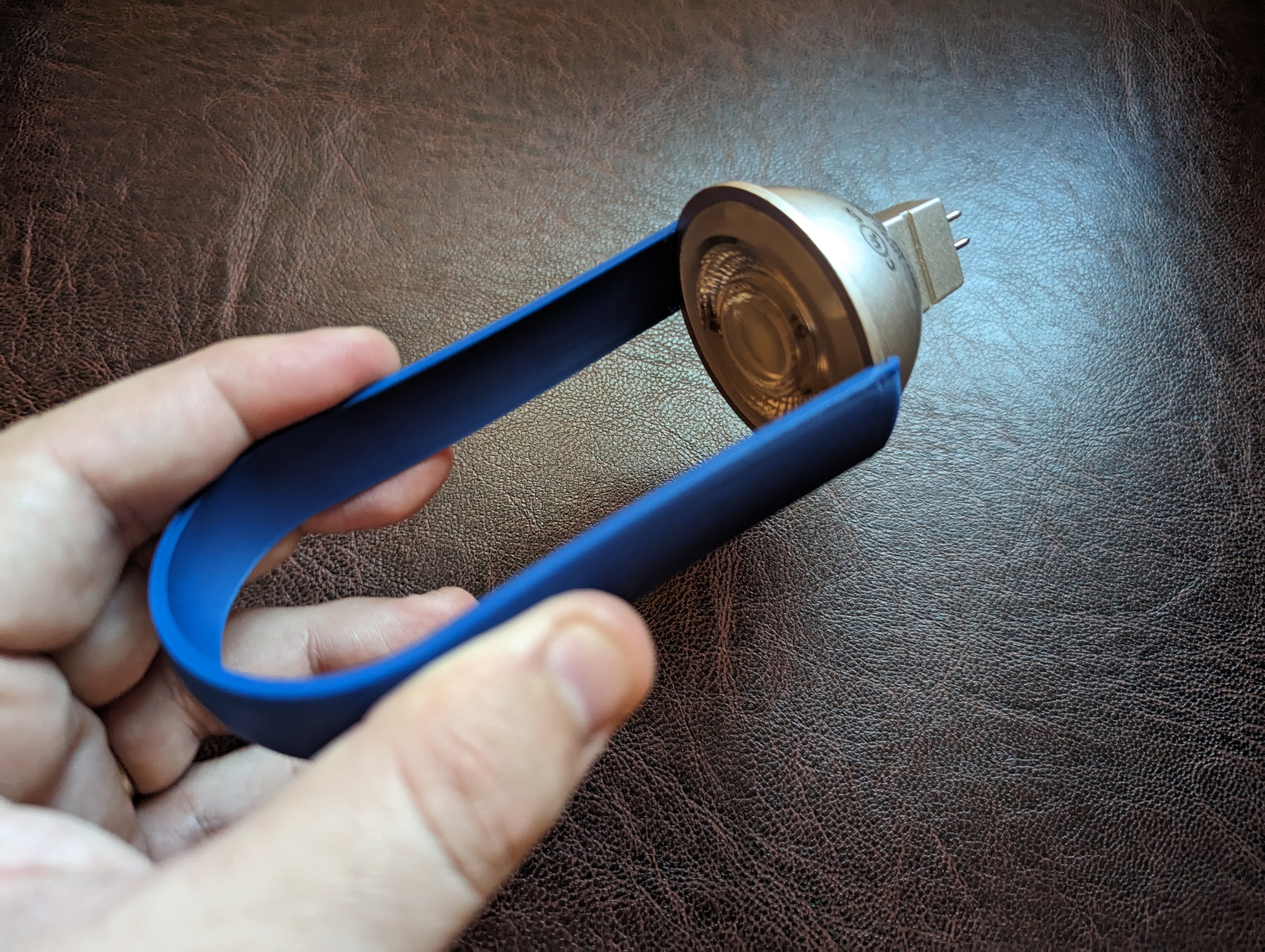 MR16 Light Bulb Extractor by Oak | Download free STL model | Printables.com