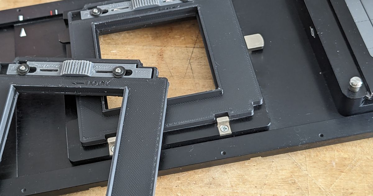 Hasselblad focusing / matte-screen frame holder by Luca Vascon ...