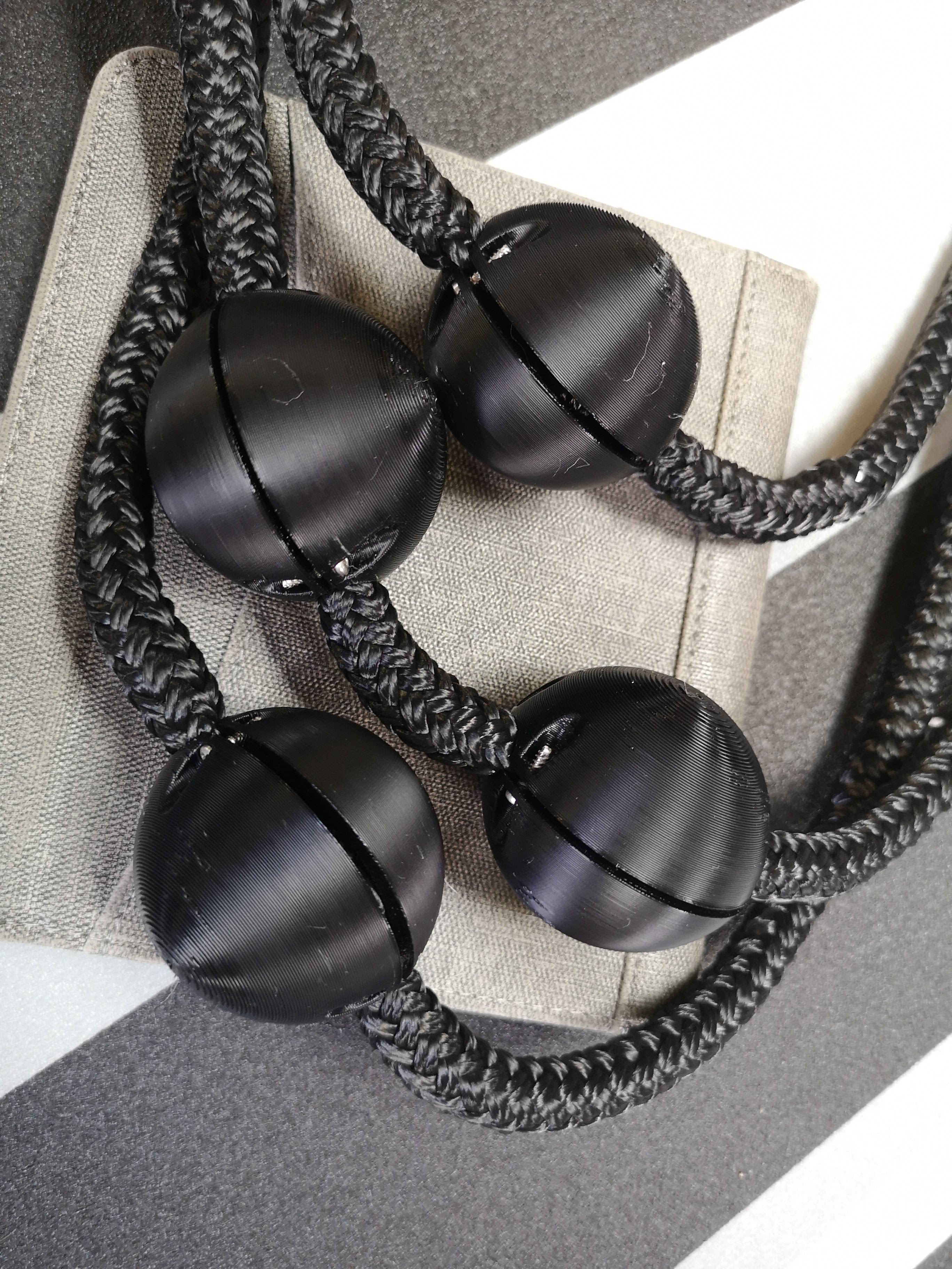 Rope knot clamp lock for secure hard-stops against eyescrews, pulleys ...