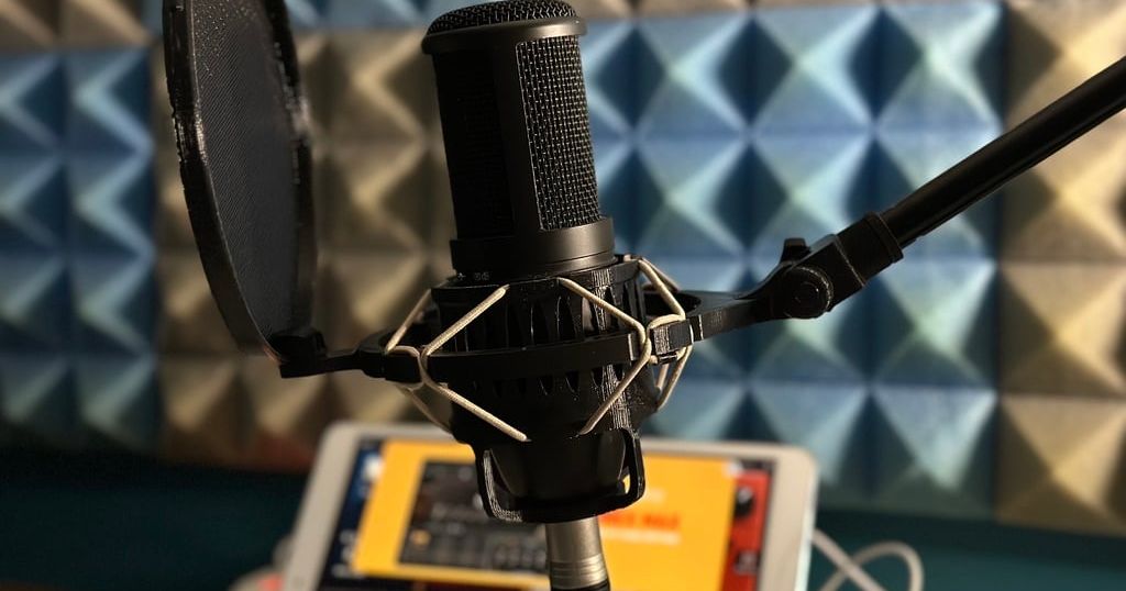 Shock mount for microphone AKG 120 with a 3d printed Pop Filter by Oleg ...
