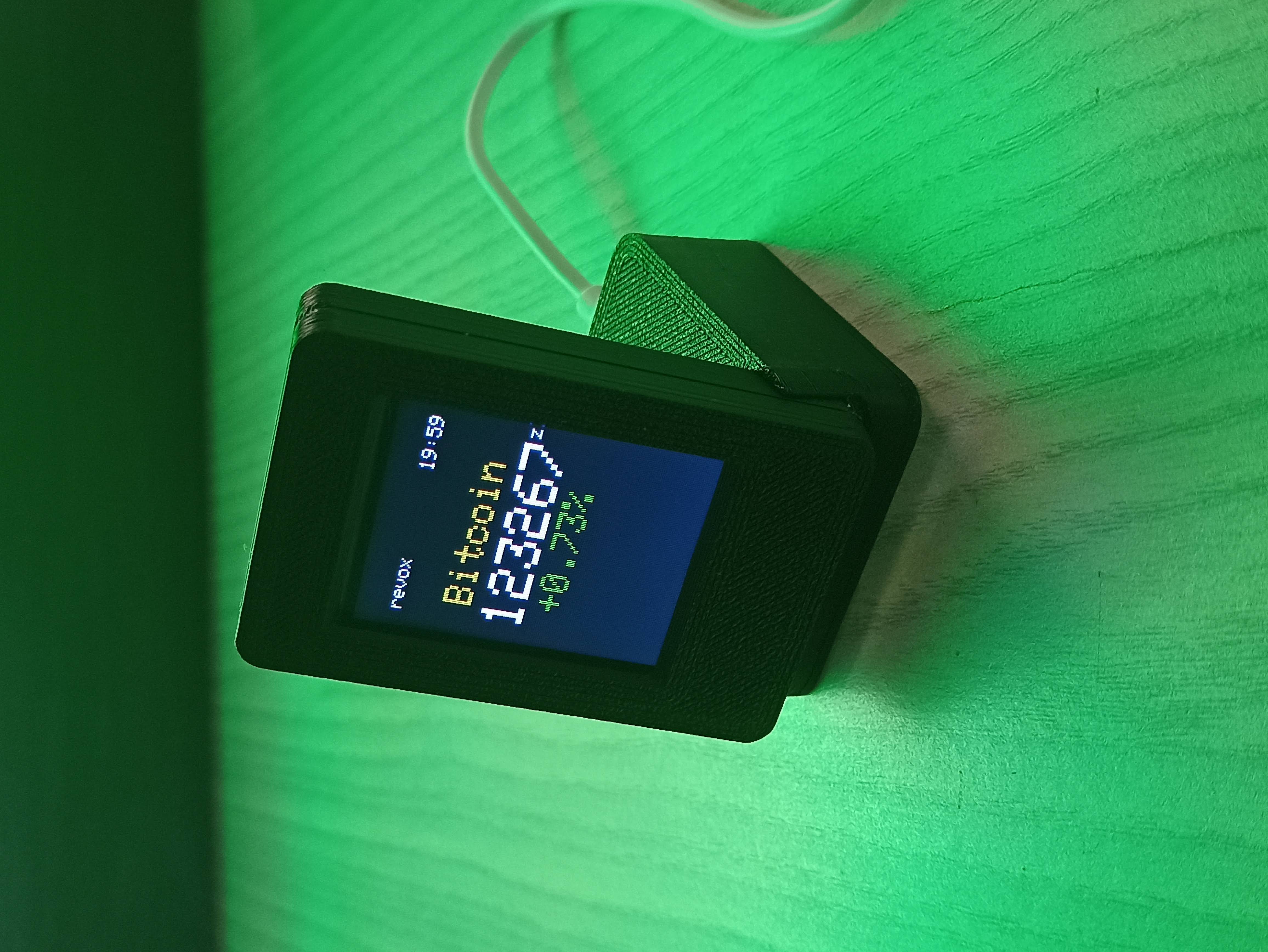 1.8" LCD Crypto price ticker by revoxsvko | Download free STL model ...