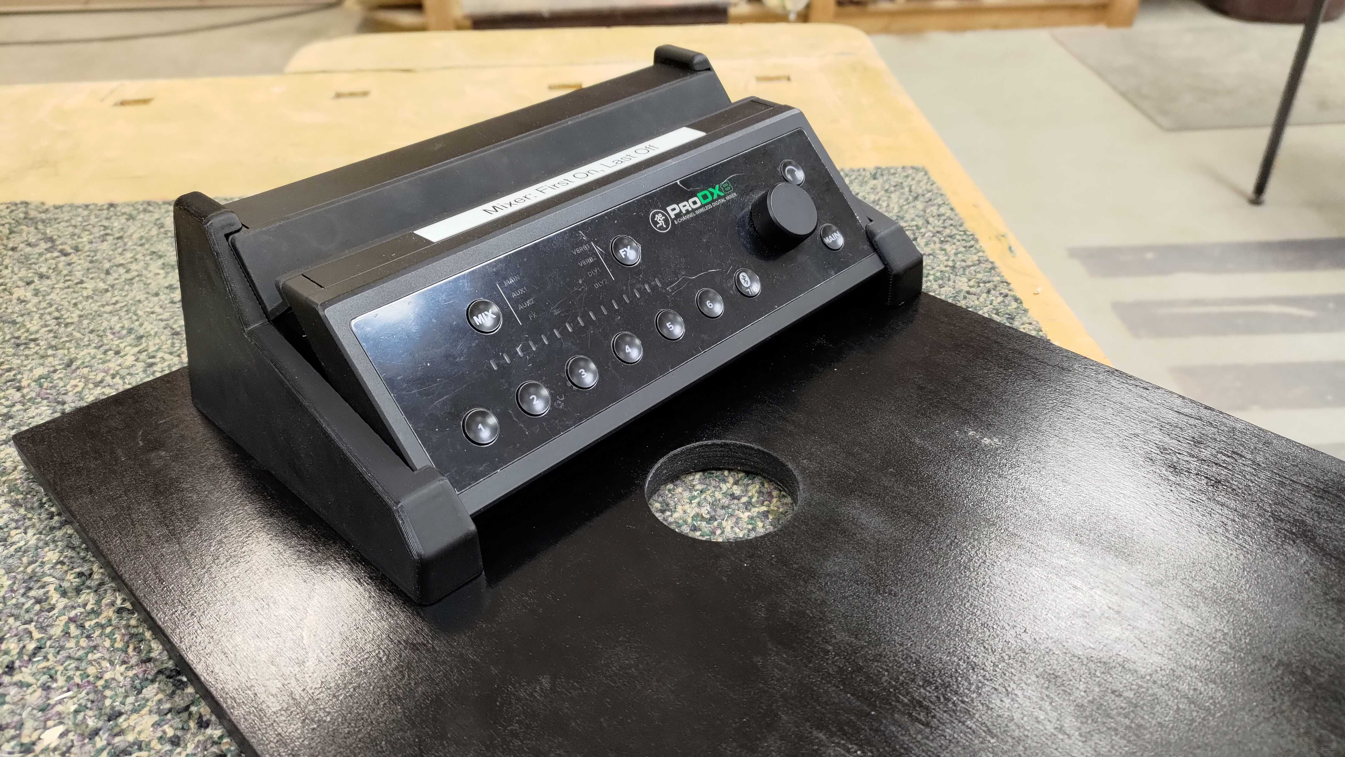 Mount bracket for Mackie ProDX8 mixer by John Foerch | Download free ...