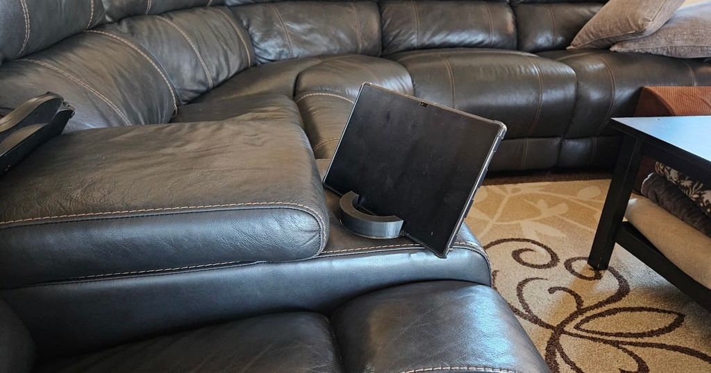 Cup Holder Tablet or Phone Mount by ZR | Download free STL model ...