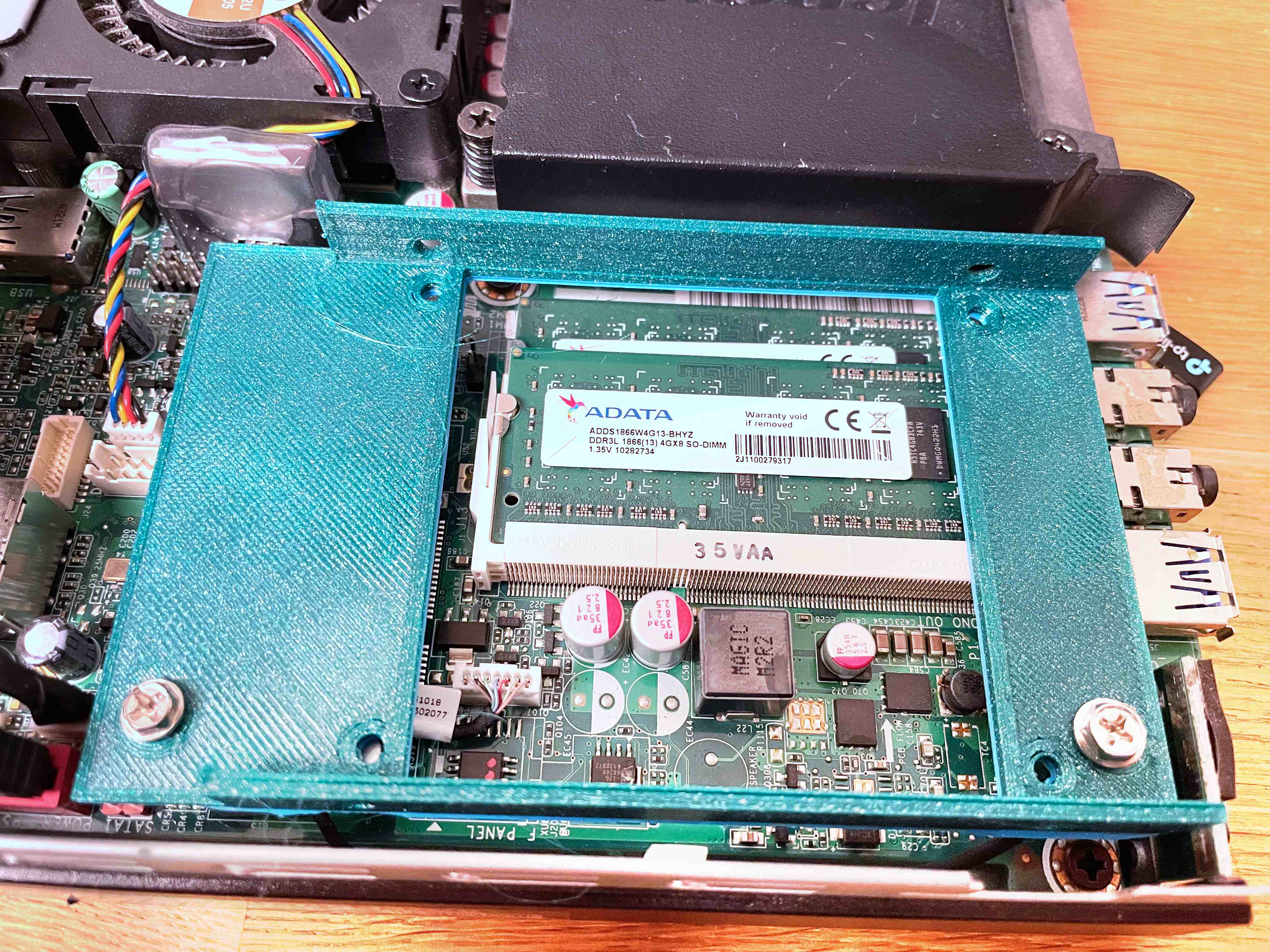 SSD bracket for Lenovo Mini-PC ThinkCentre M92p by xtrip | Download ...