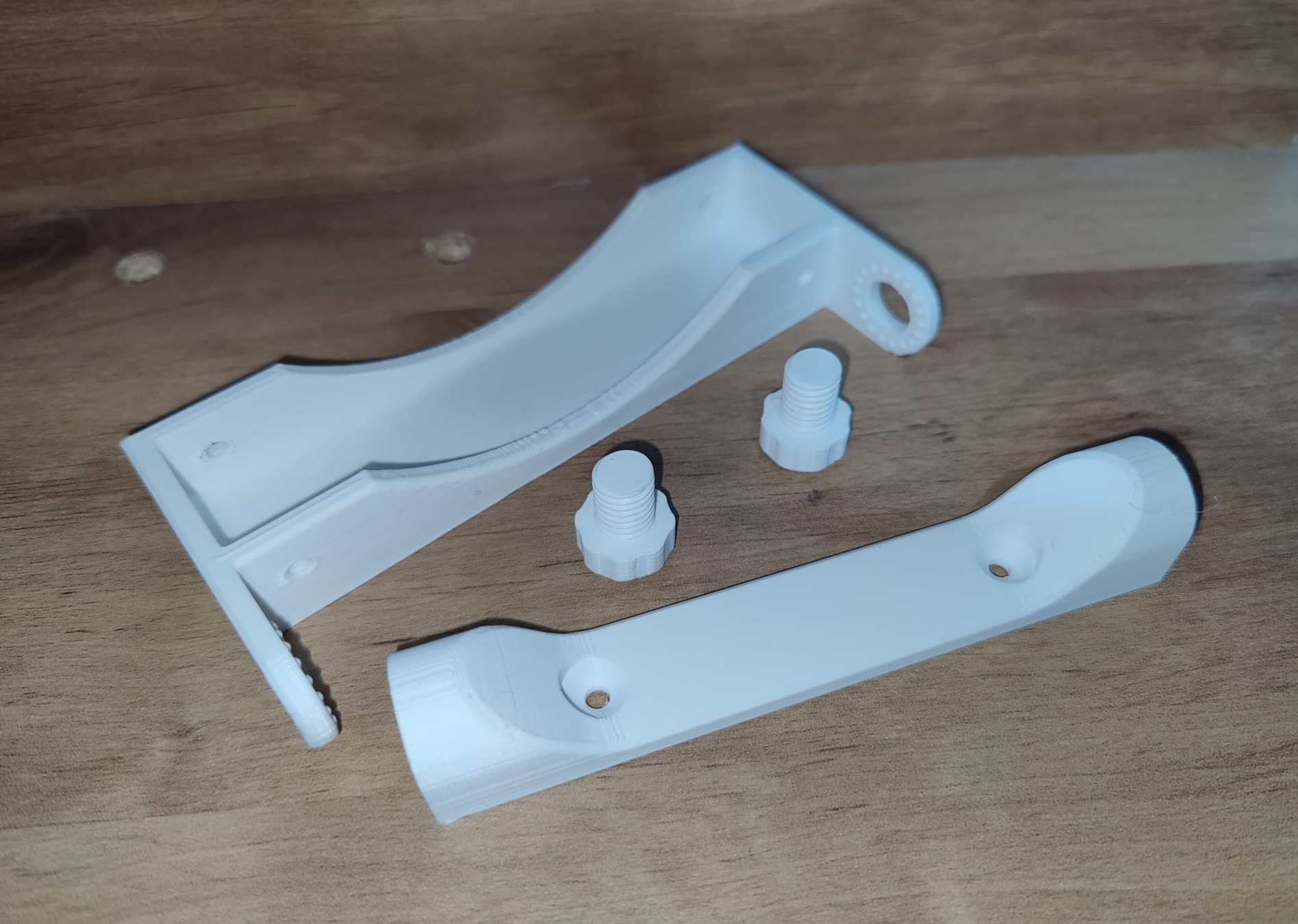 Adjustable bracket for a 120mm fan by G4ZO | Download free STL model ...