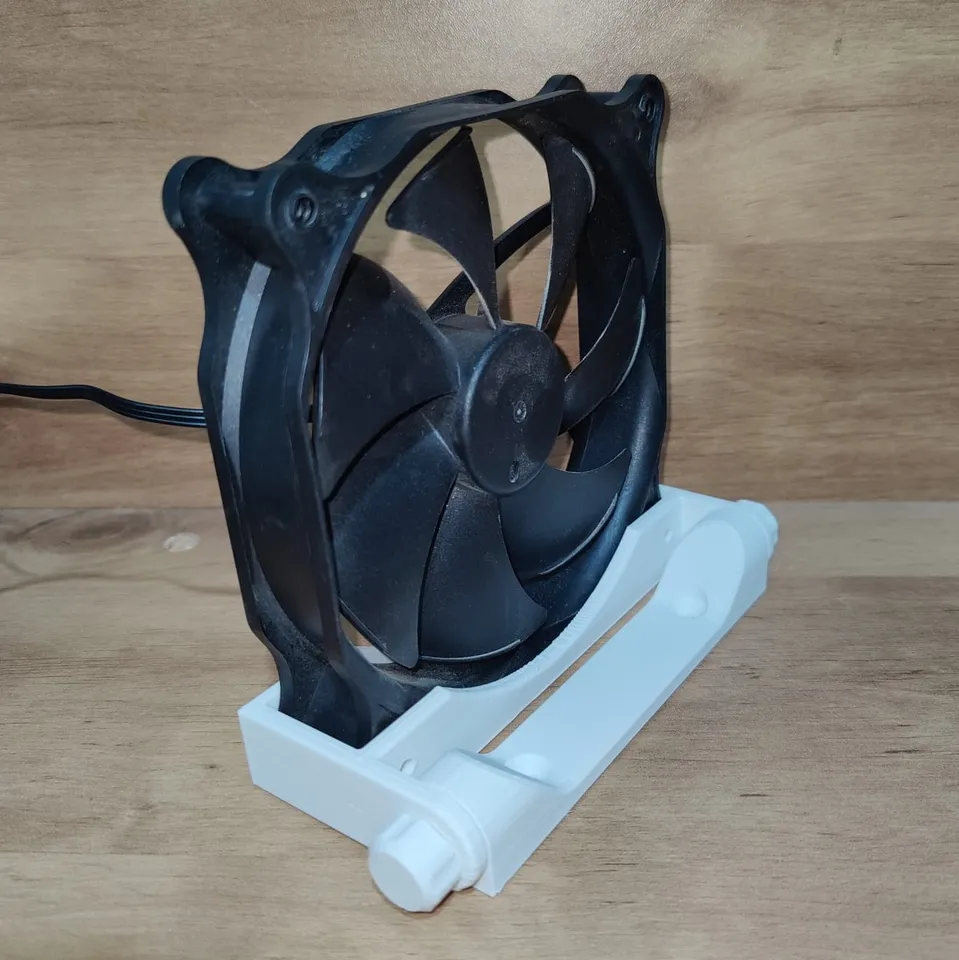 Adjustable bracket for a 120mm fan by G4ZO | Download free STL model ...