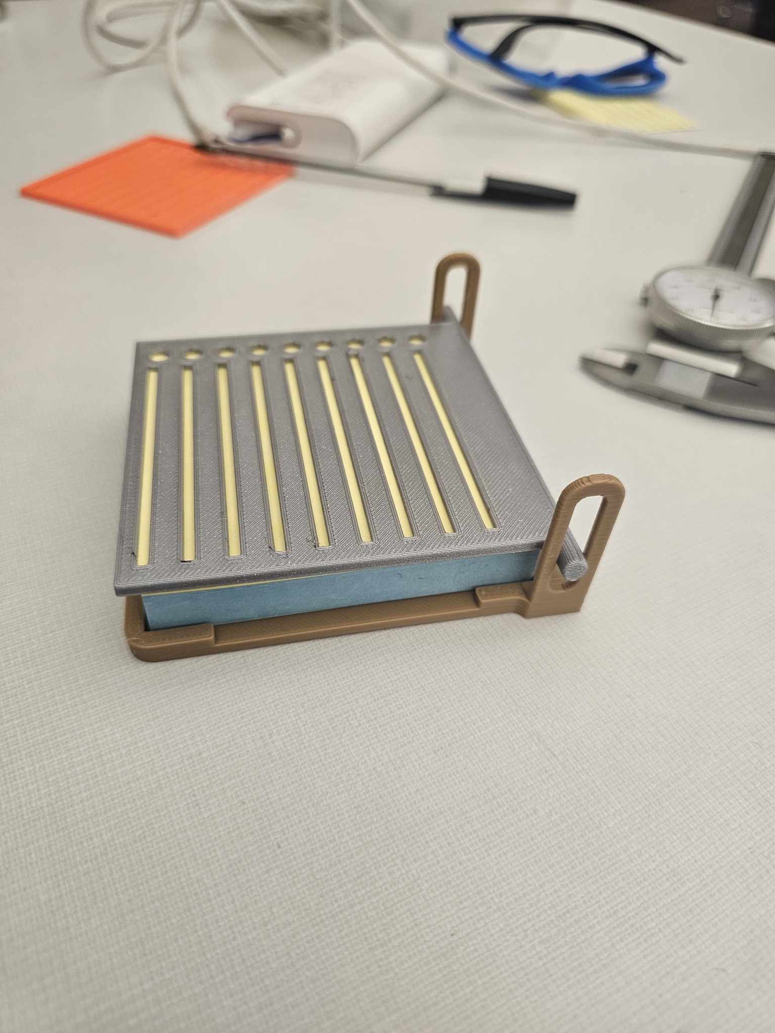 Floating Sticky Note Stencil por David Ebersol | Descargar modelo STL ...