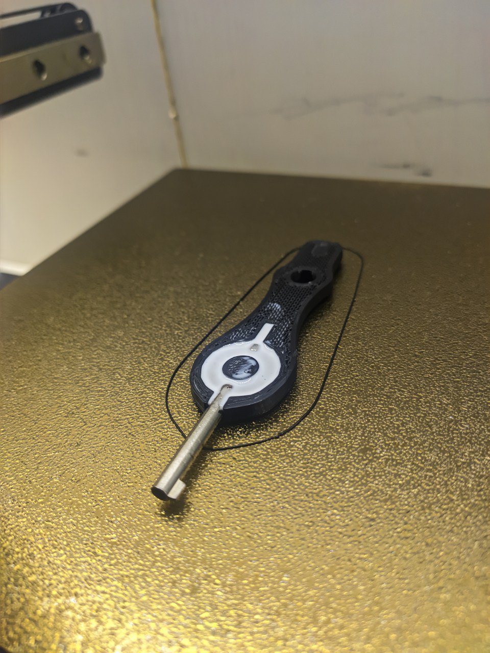 Handcuff key ergonomic handle by Master Yoda | Download free STL model ...