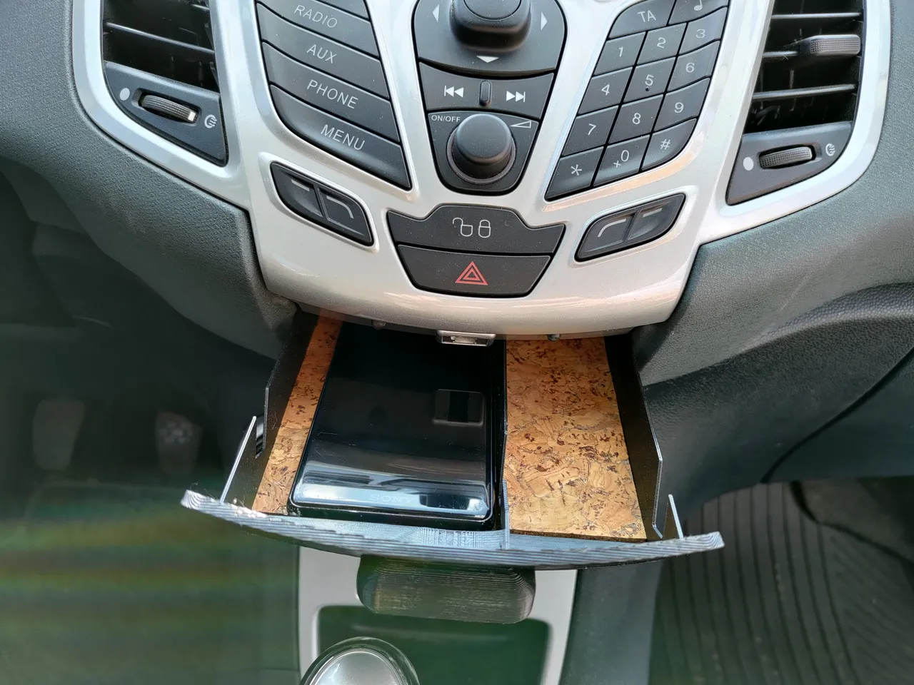 Ford Fiesta Centre Drawer with phone holder - mirrored by Saphir ...