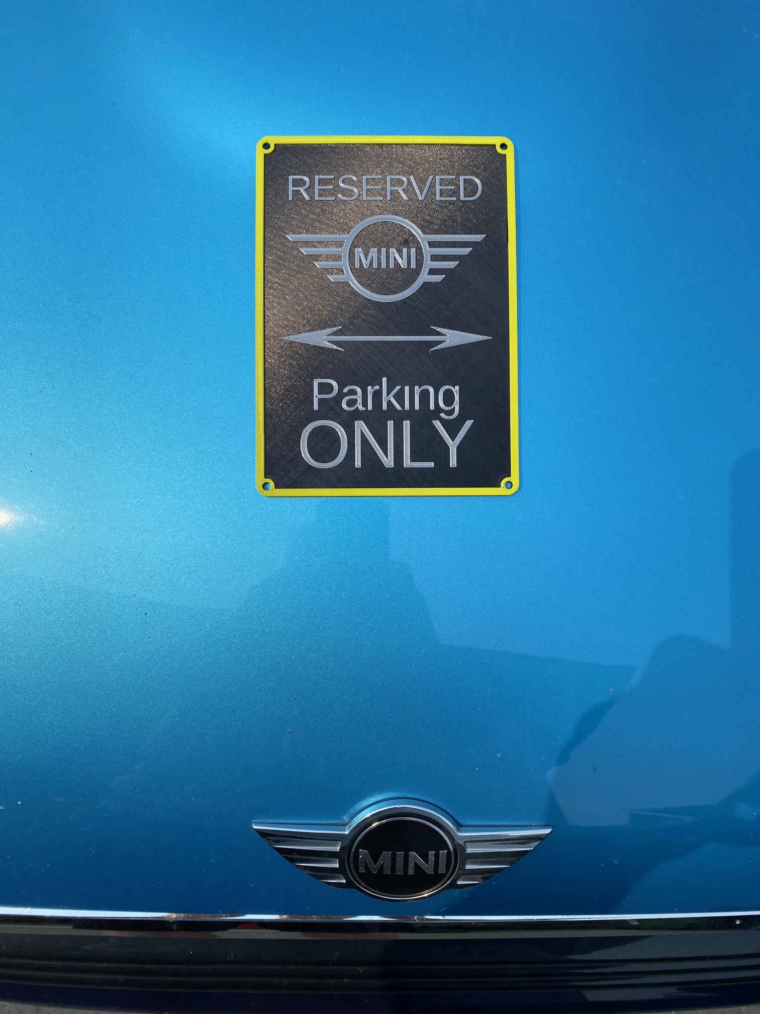 corrected-Reserved MINI parking sign by Asus1357 | Download free STL ...