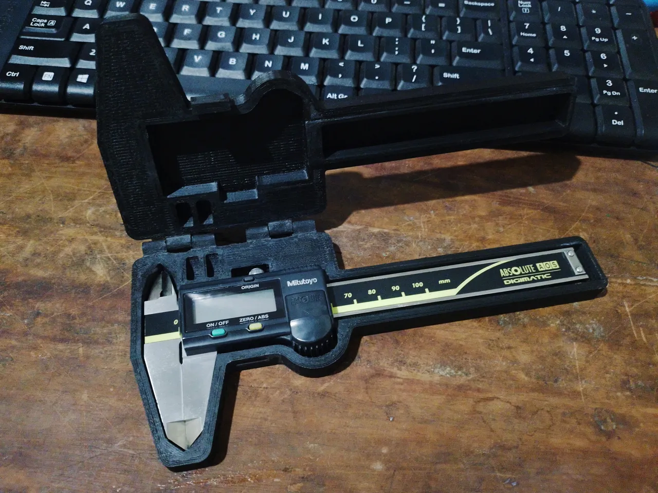 Mitutoyo 100mm Digital Caliper Case (Remix) by RK23 | Download free STL ...