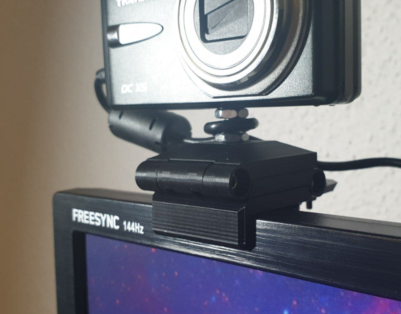 Webcam Monitor Mount by mathiaspl20 | Download free STL model ...