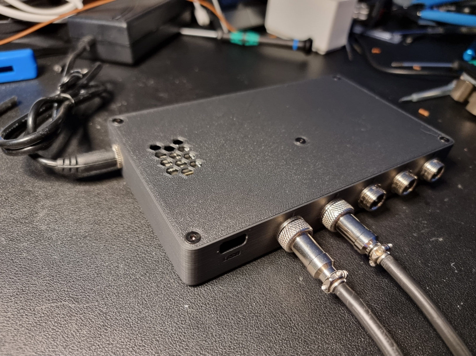 WLED gx12 controller box by LutraVulgaris | Download free STL model | Printables.com