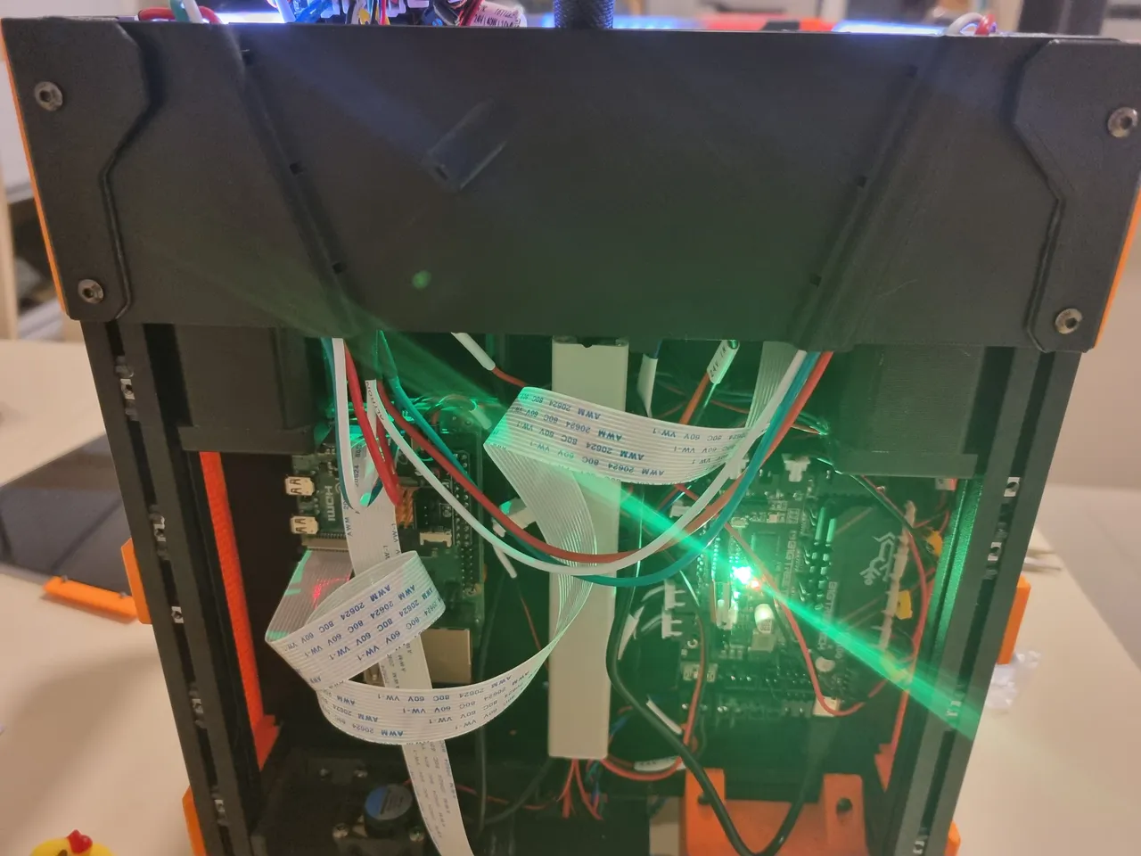 Voron 0 Chamber LED strip wire channel back plate with URBI by ...