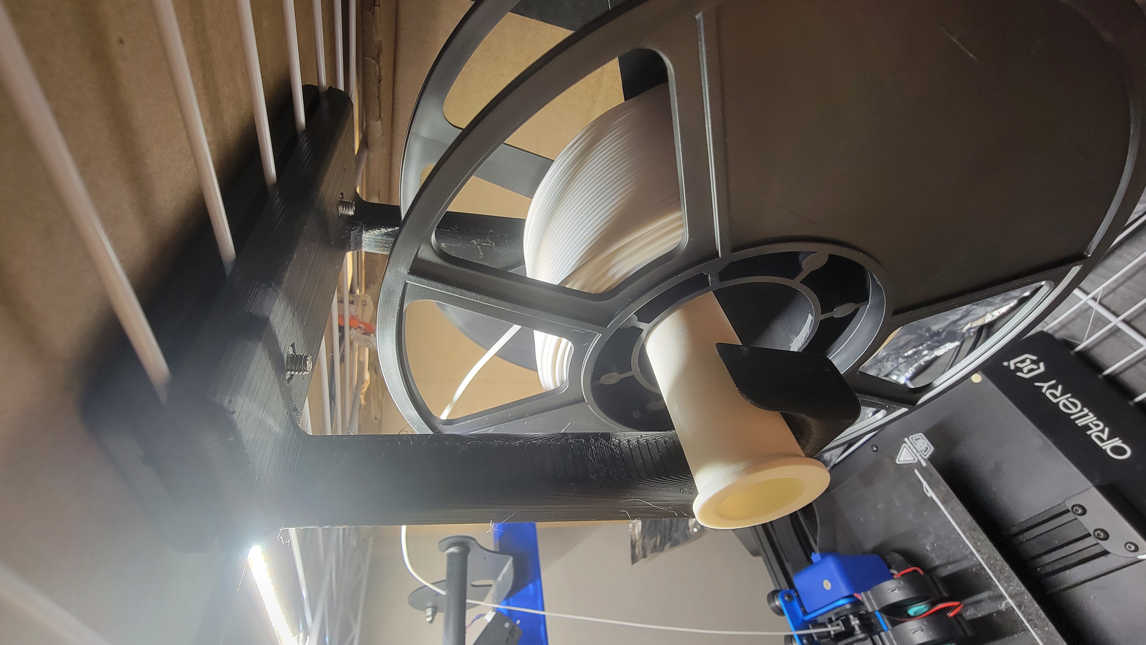 Filament Roll Holder por Chris | Descargar modelo STL gratuito ...
